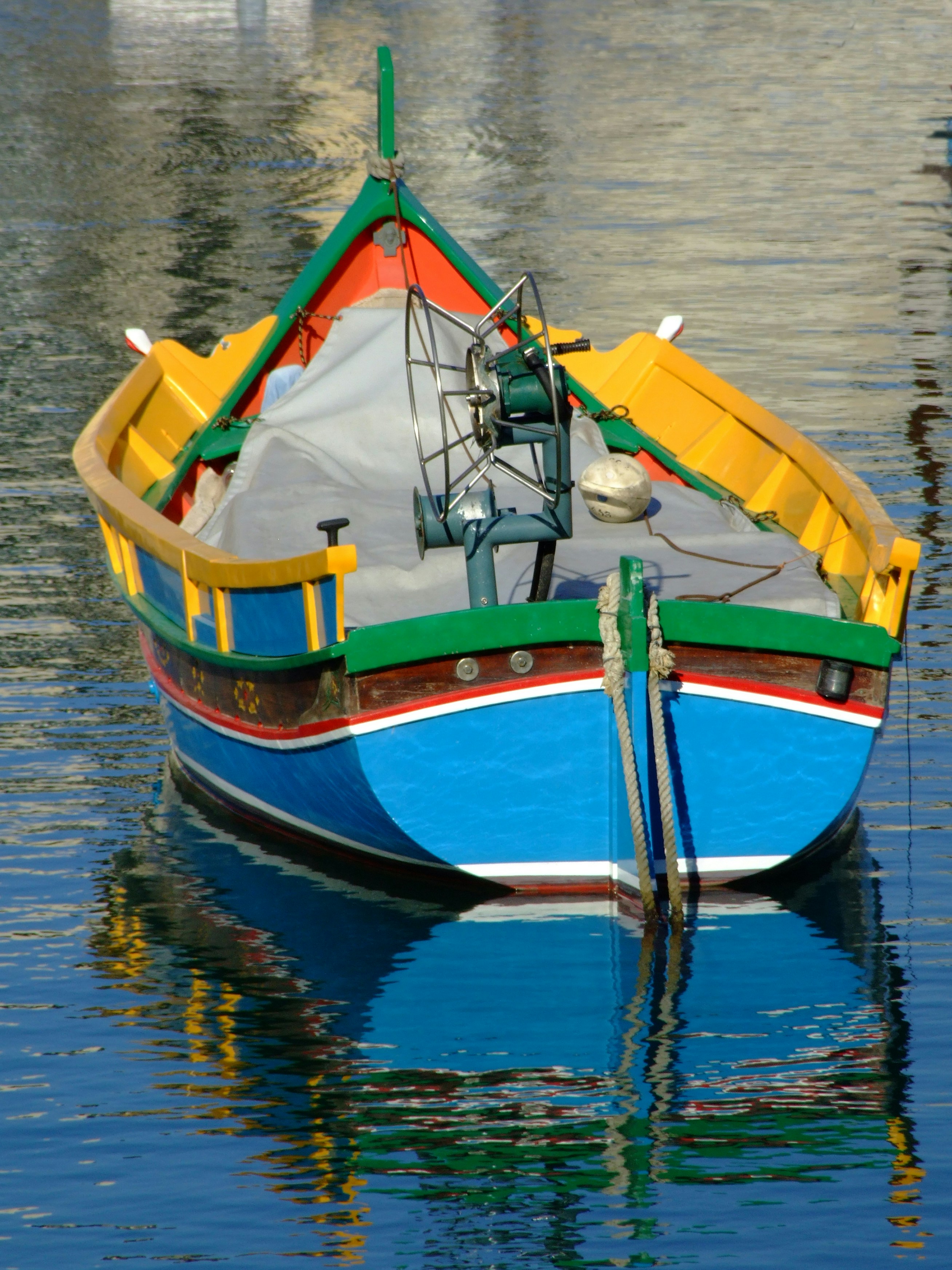 Photo by JOSE ALMEIDA with Fujifilm FinePix S9600