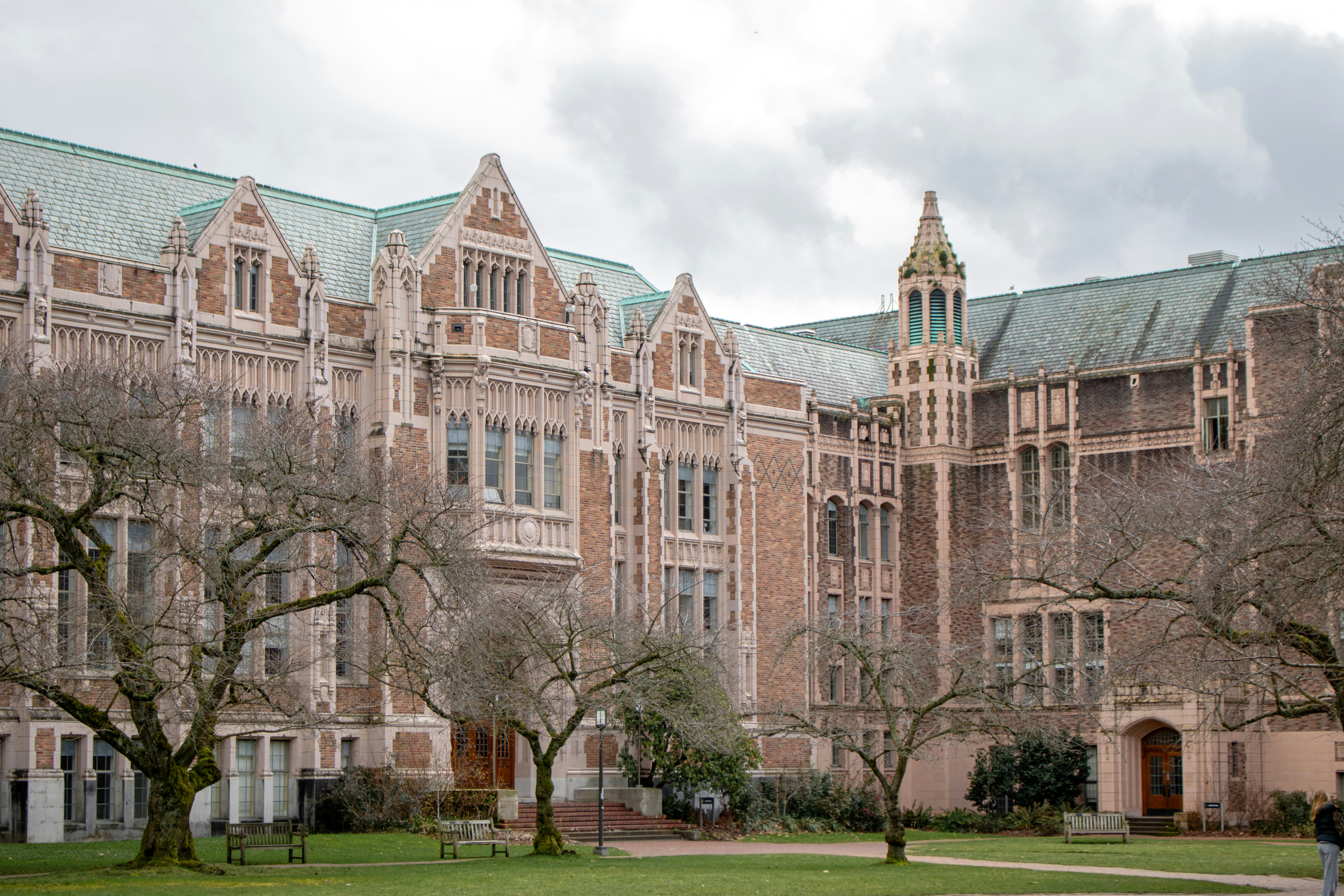 Beautiful collegiate gothic building stands on a campus. photo – Free ...