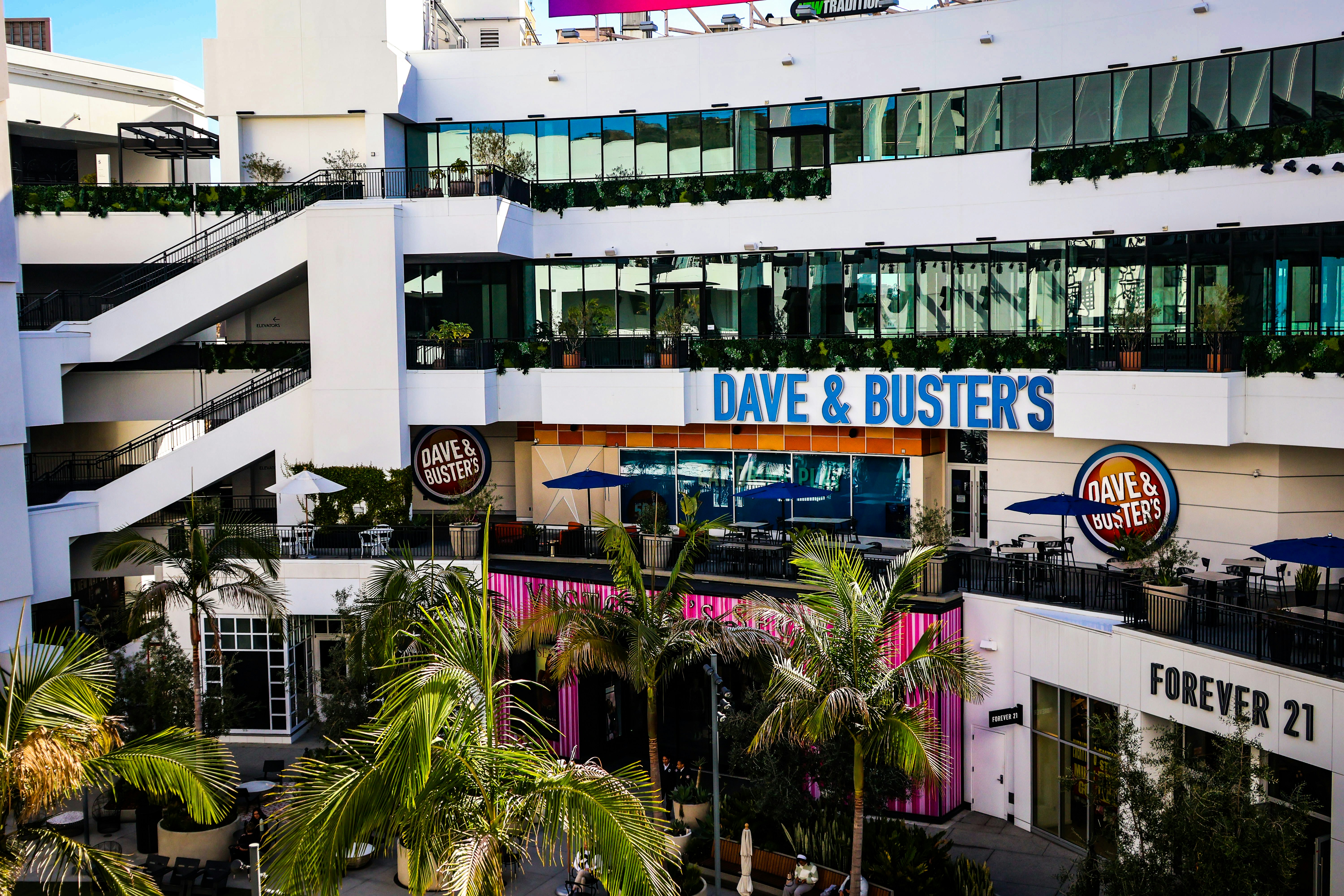 Dave & buster's store is seen in this photo. photo – Free Building ...