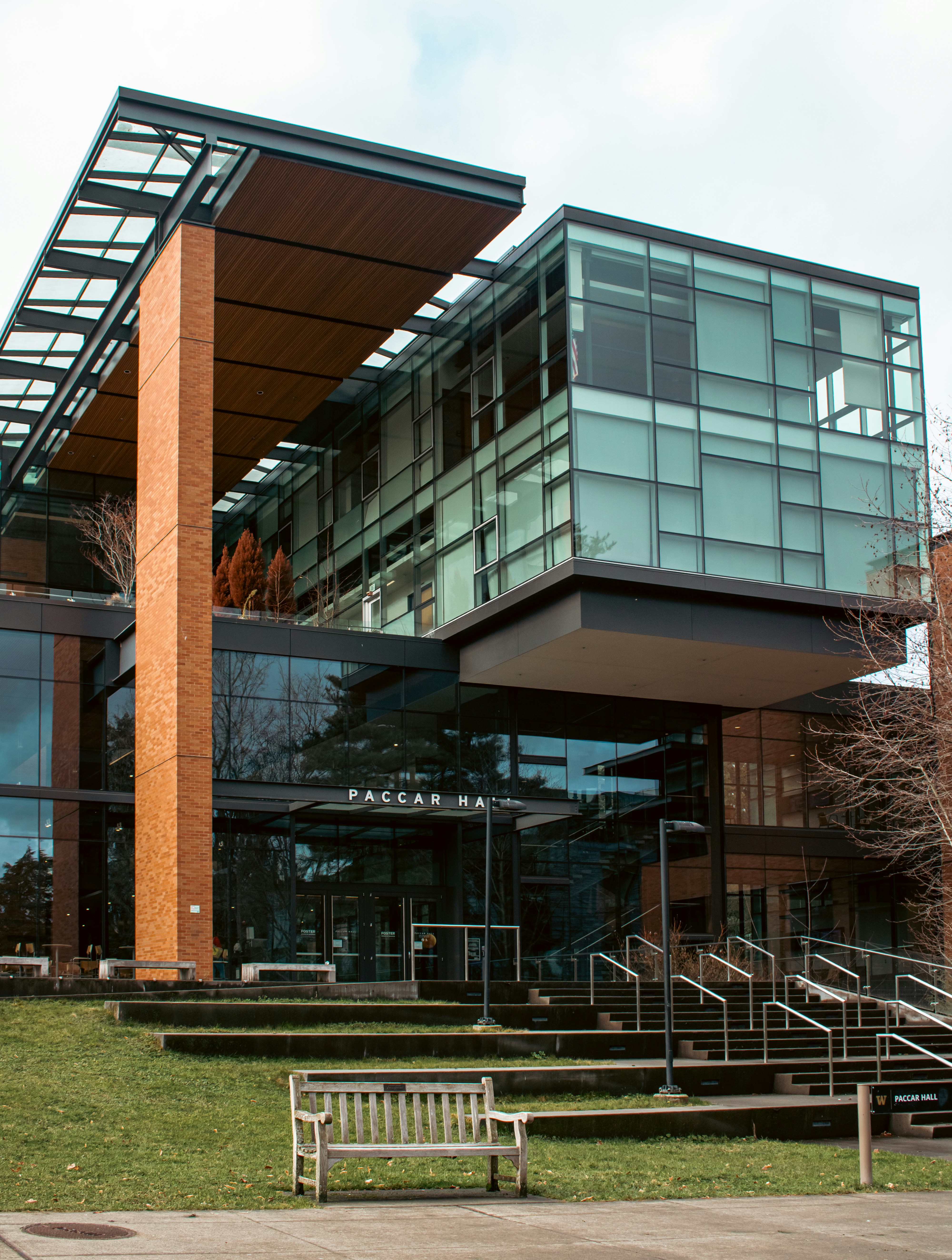 Paccar hall is a modern-looking building. photo – Free Building Image ...