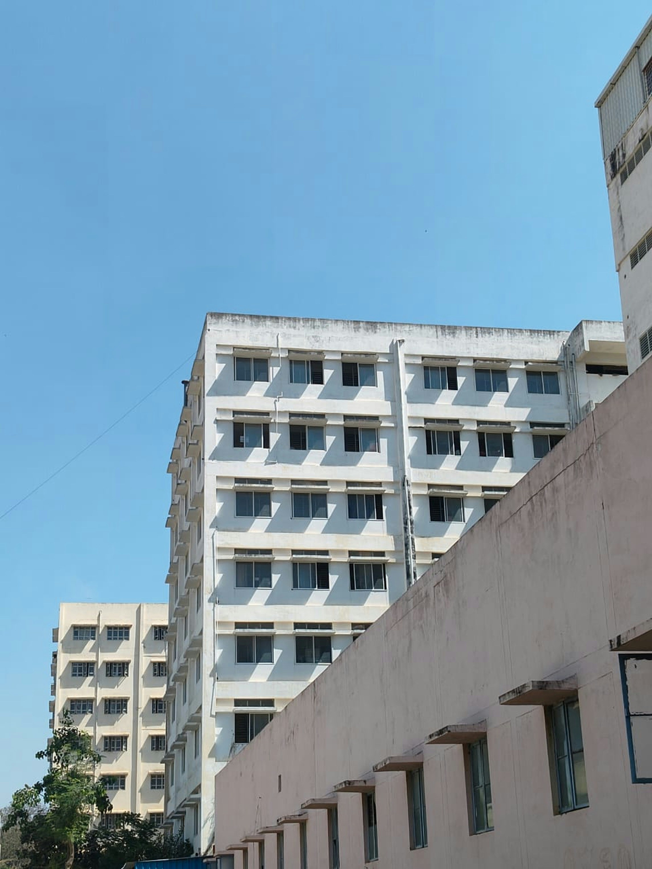 Building Background Pictures | 45,628+ Free Images on Unsplash