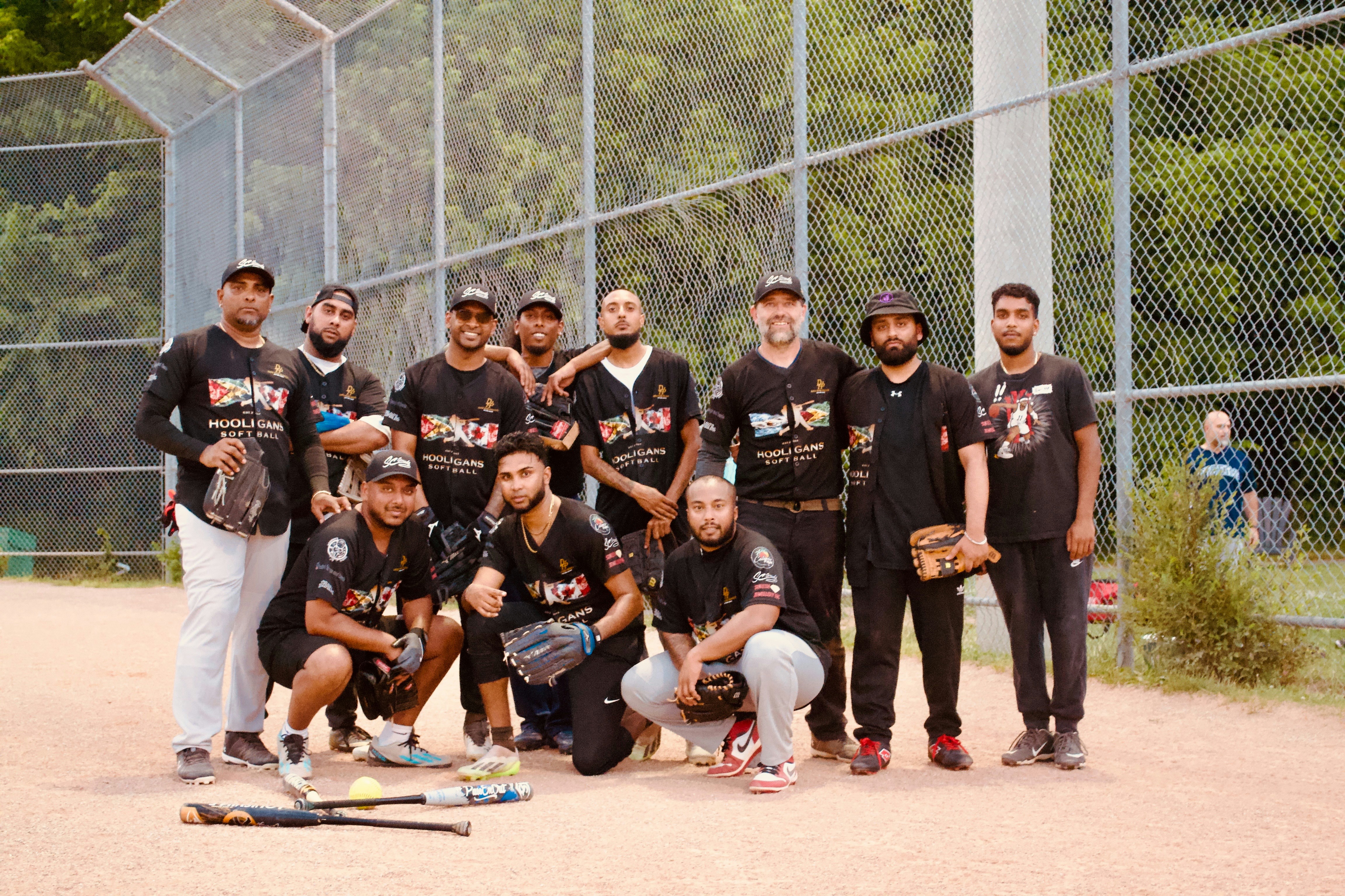A baseball team poses for a group photo. photo – Free Portrait Image on ...