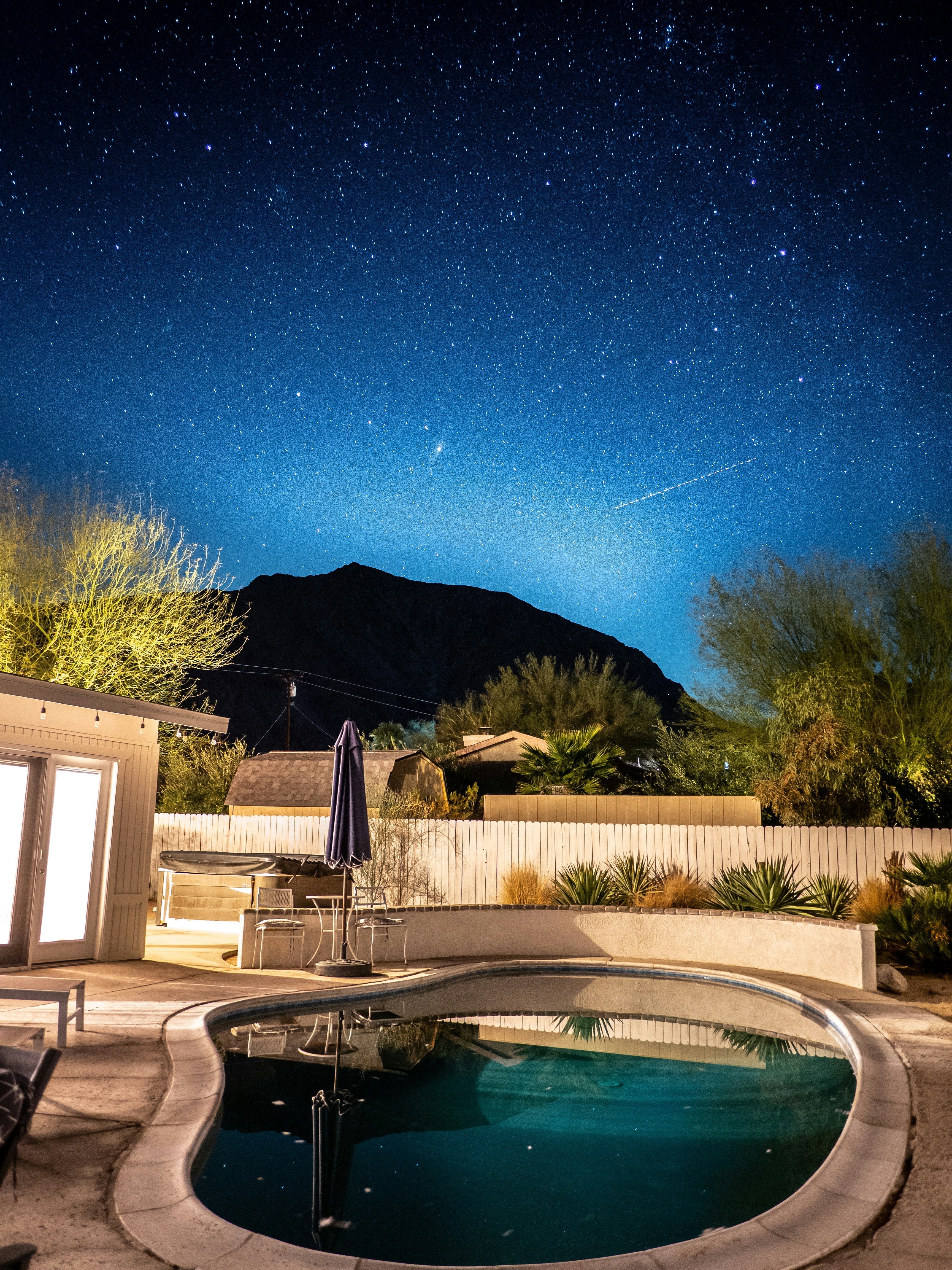 Milky Way Over Desert Pool: A Quiet Nightscape