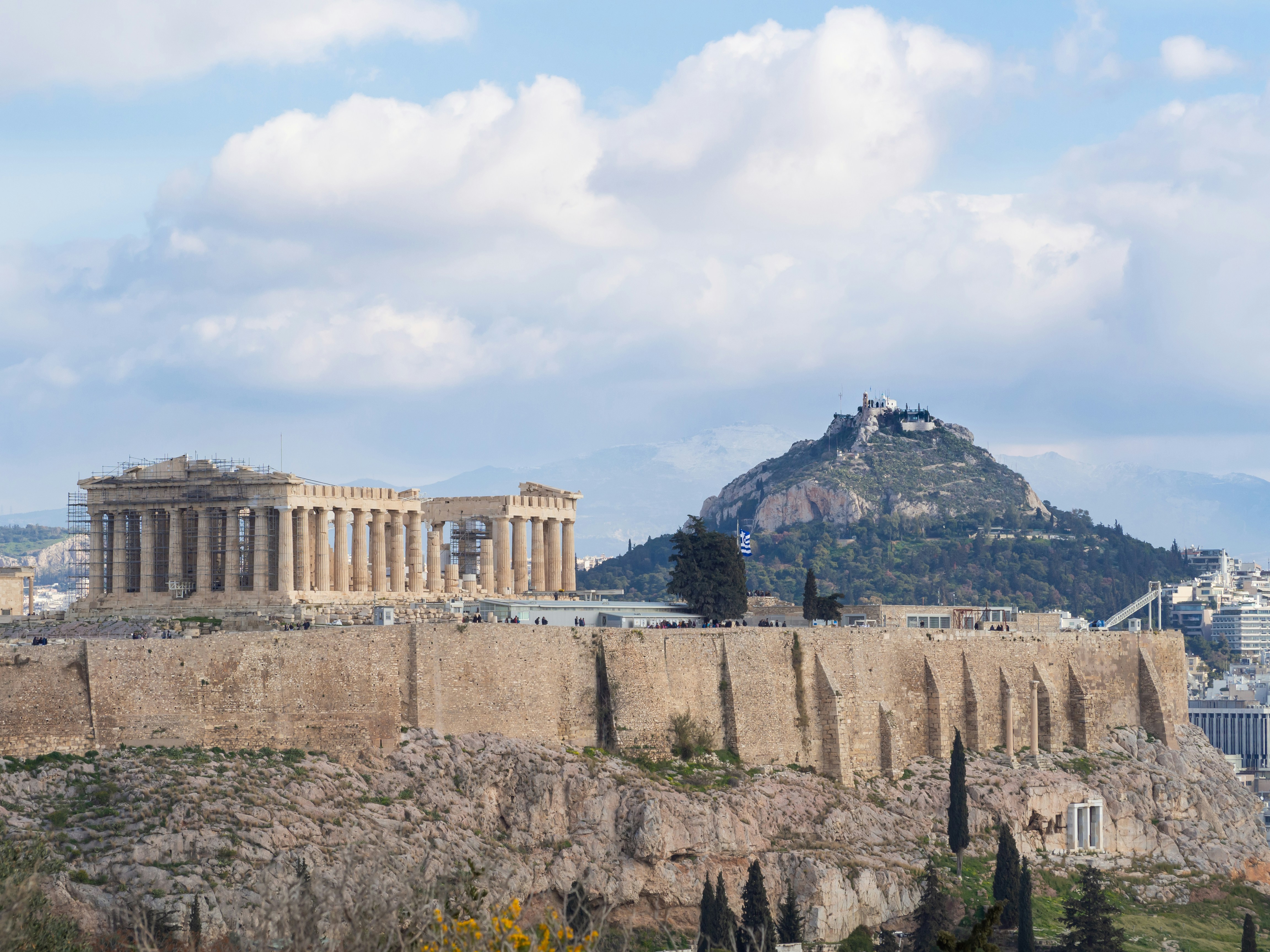 The acropolis of athens stands tall. photo – Free Greece Image on Unsplash