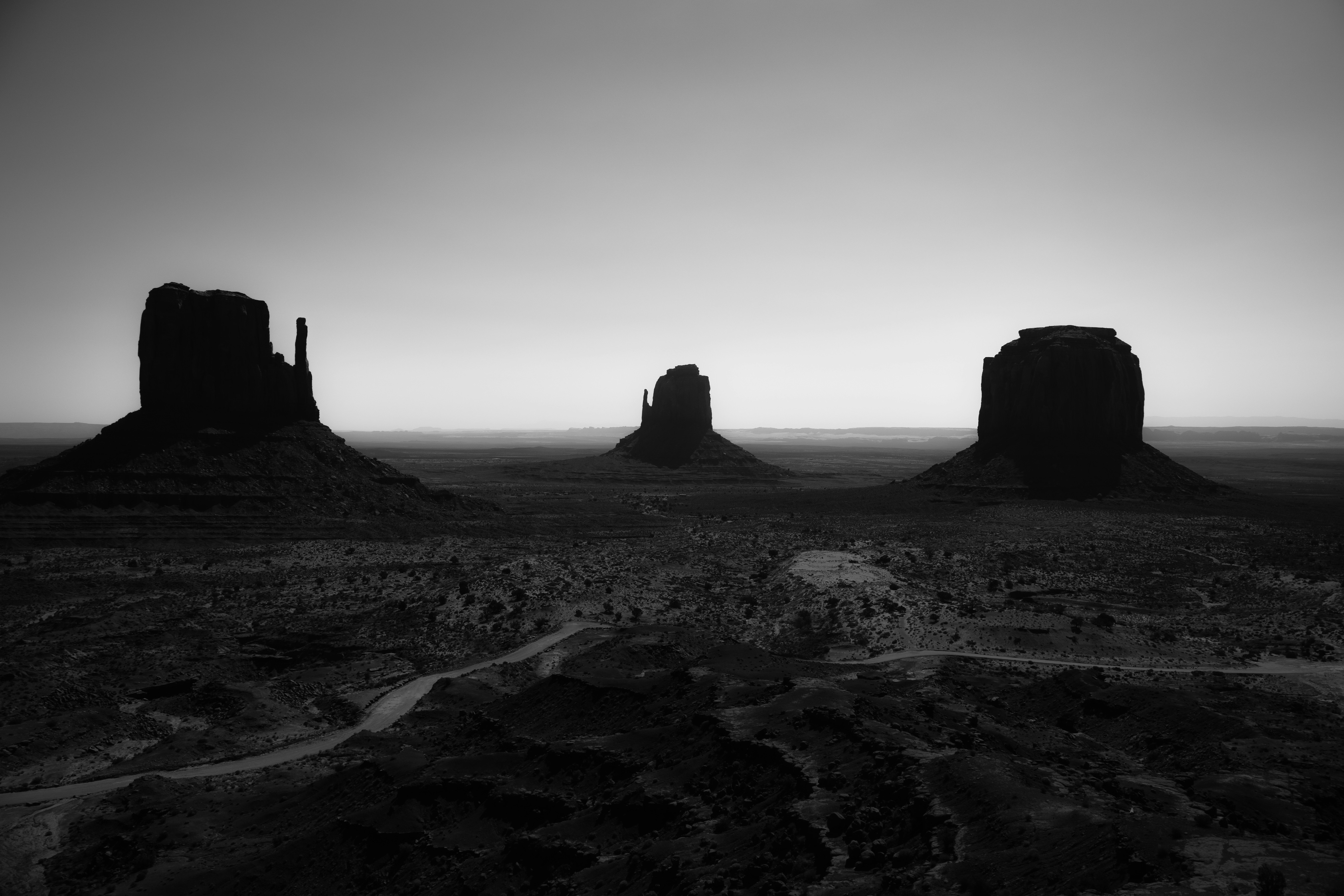 As icônicas colinas do vale do monumento em preto e branco. foto – Imagem grátis sobre EUA na ...