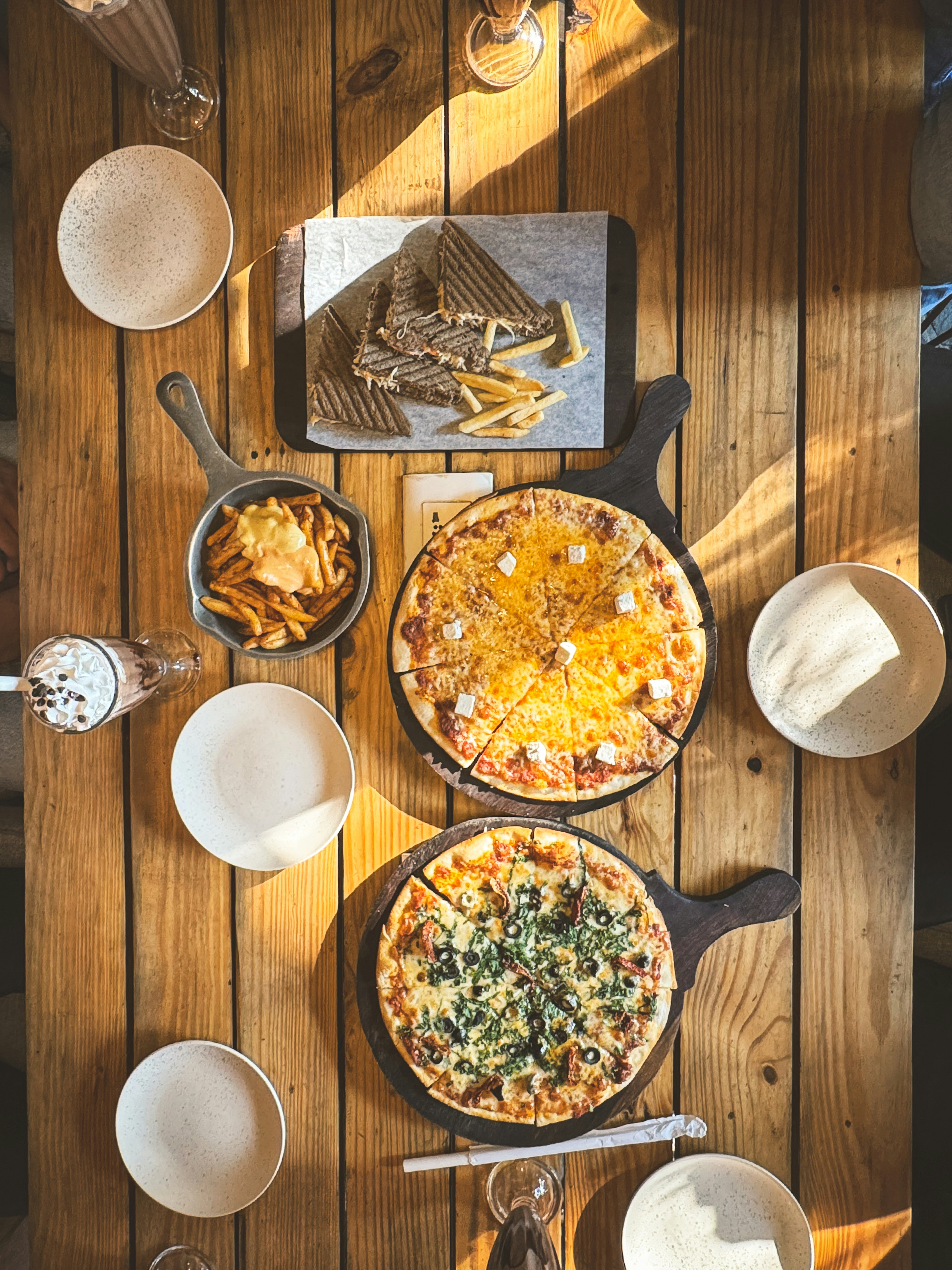 Delicious pizza and fries on a wooden table. photo – Free Full hd ...