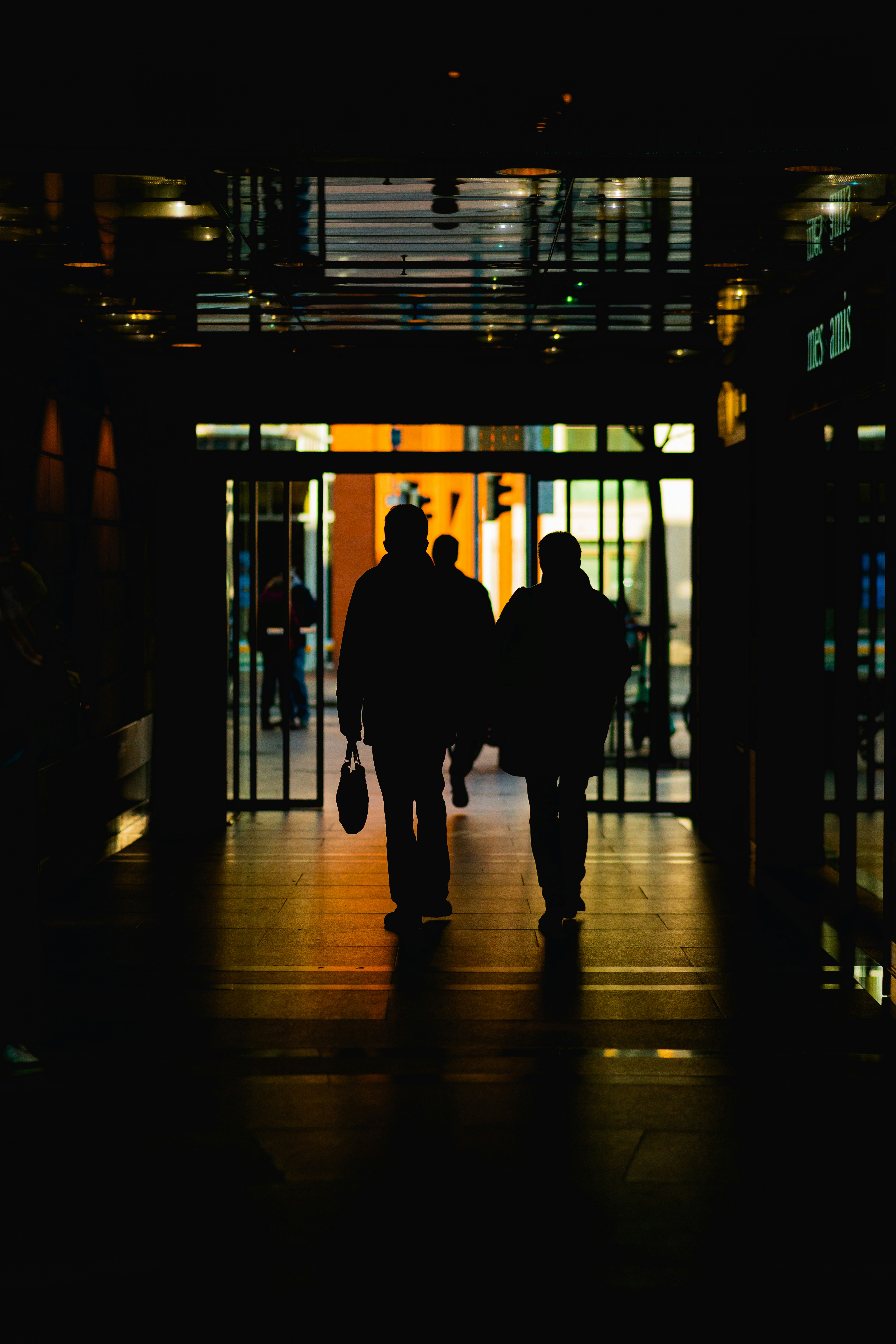 Windows Flare Wallpaper Pictures | Download Free Images on Unsplash