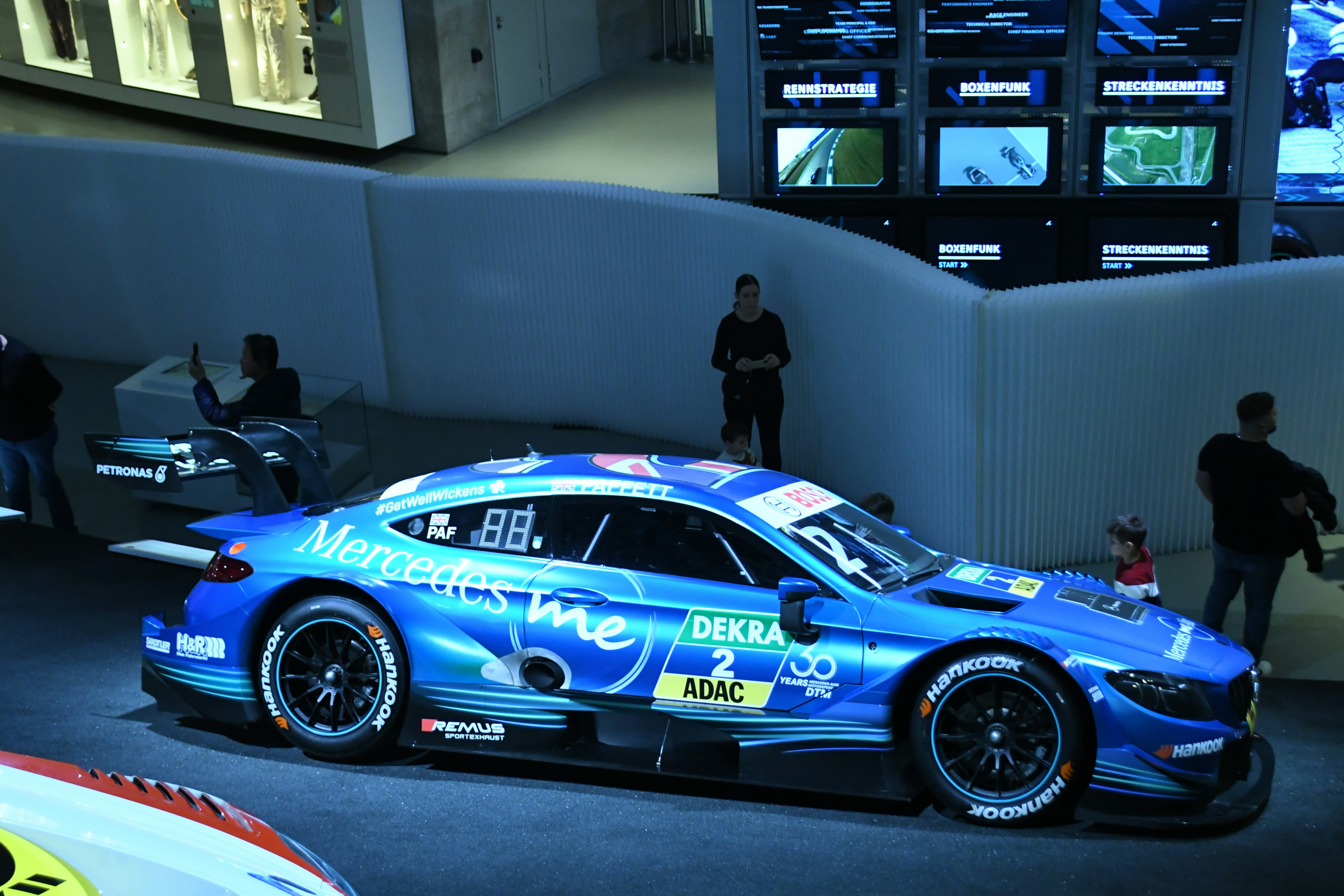 A mercedes-benz race car is on display. photo – Free Car Image on Unsplash