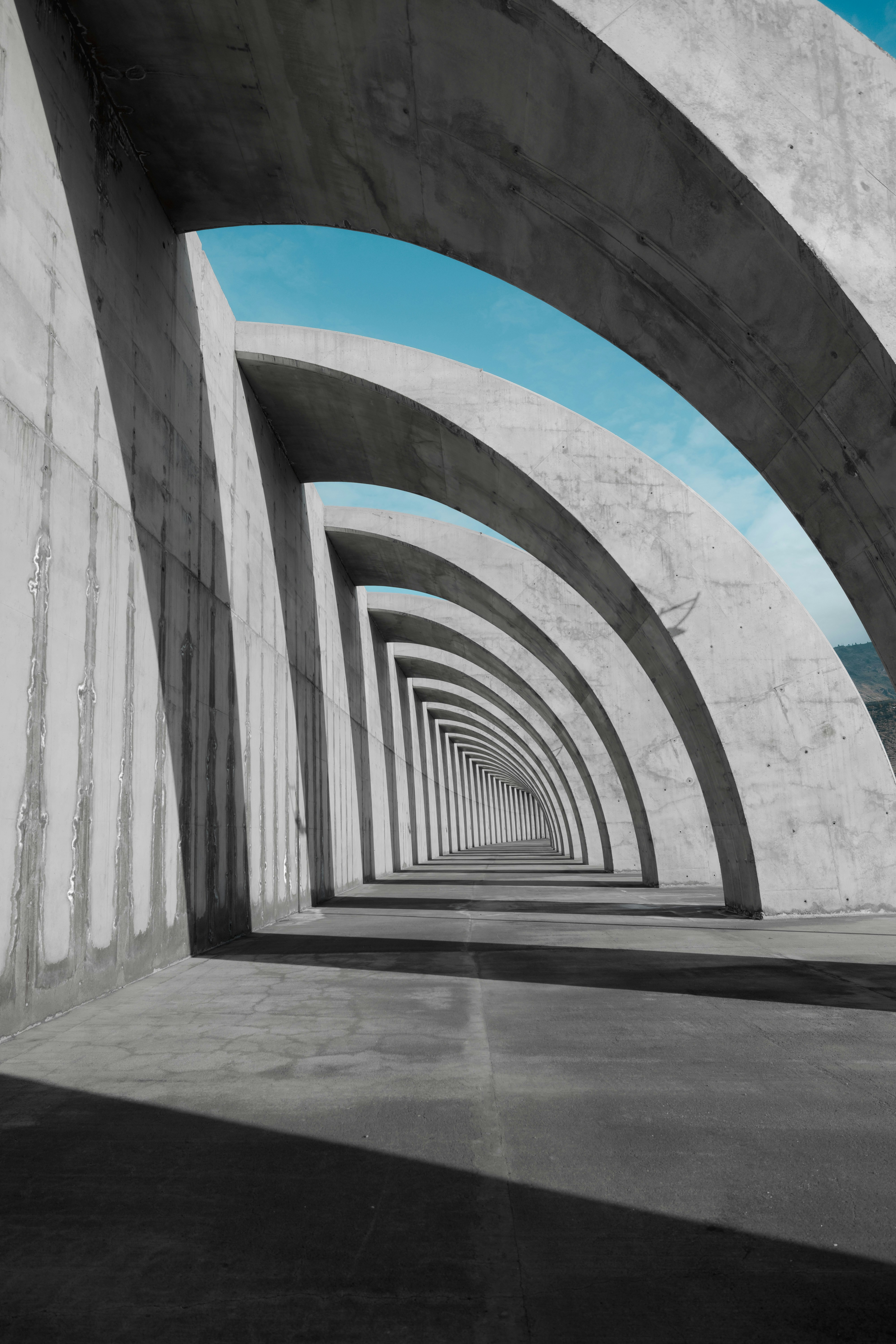 Concrete arches create a vanishing perspective. photo – Free Building ...