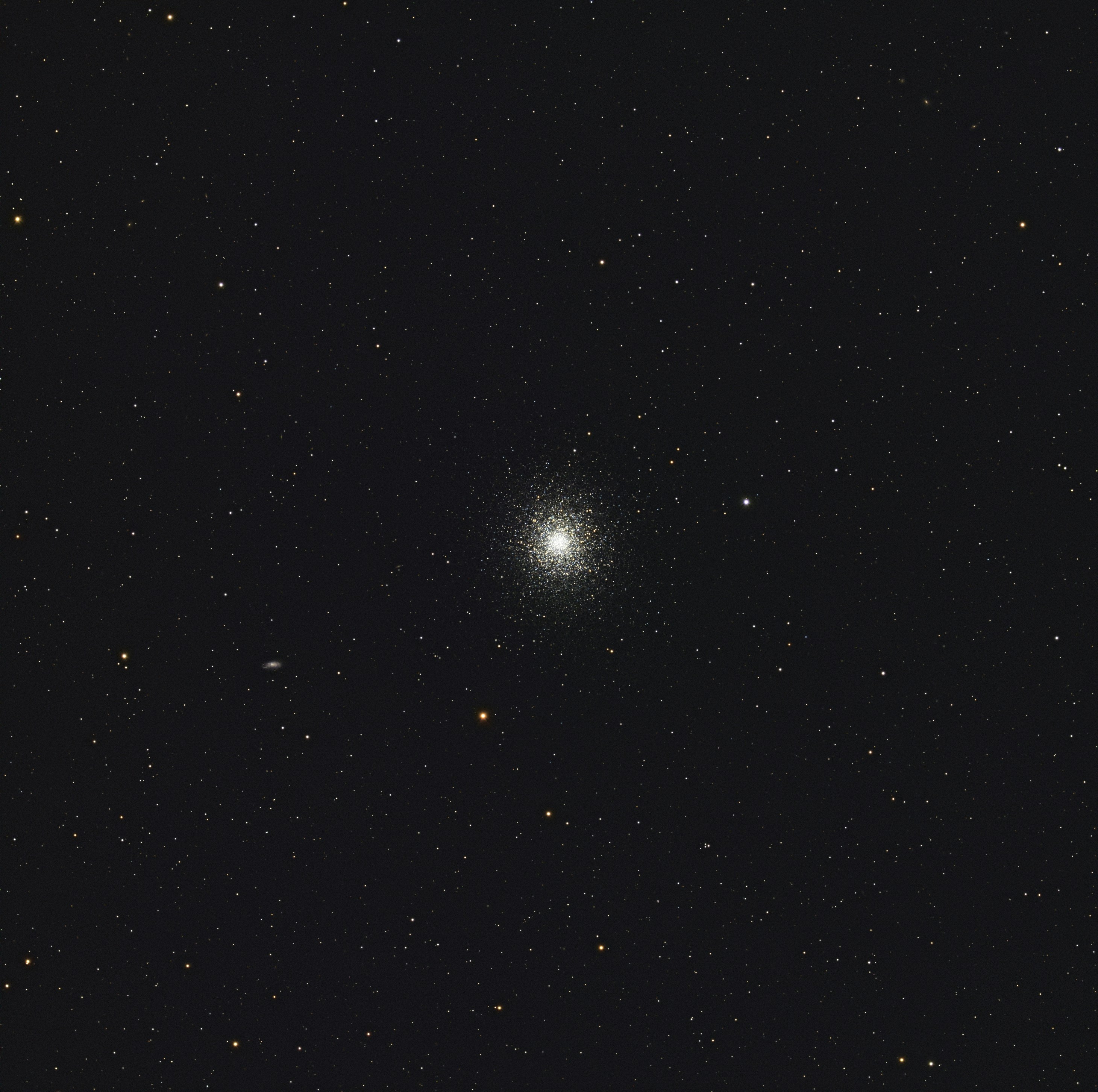 A beautiful, bright globular cluster in space. photo – Free Night sky ...