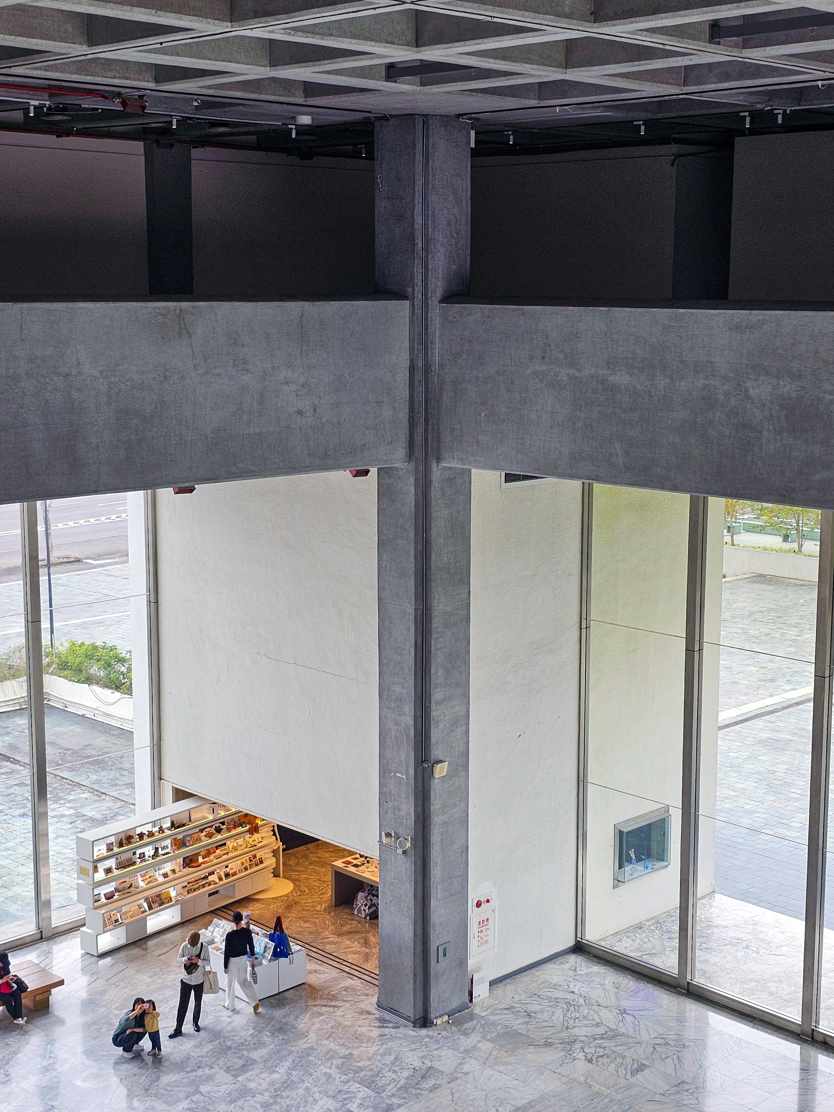Modern, minimalist interior with concrete structural elements. photo ...