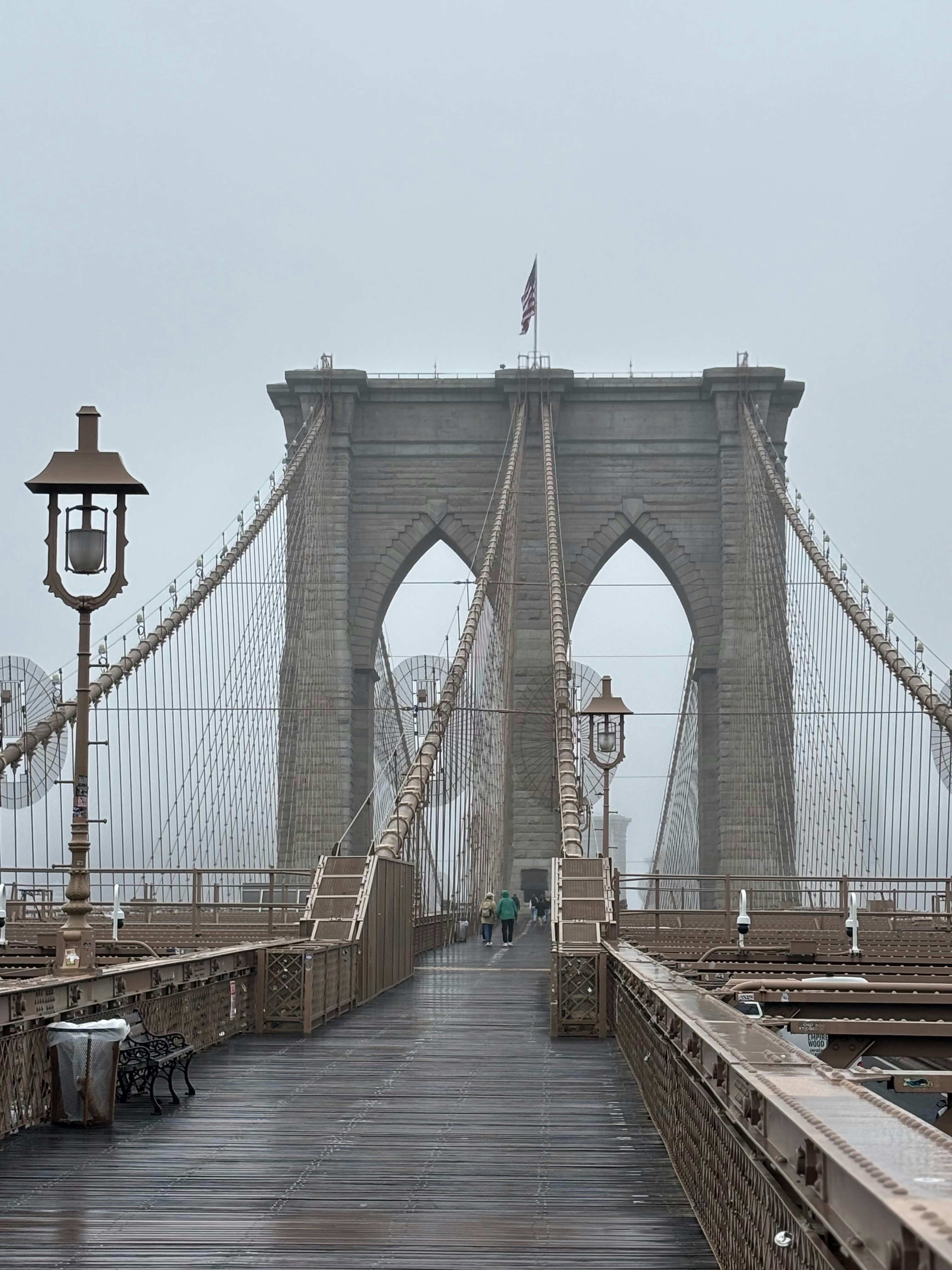 Bridge of Towers: A Quiet Walk Across the Brooklyn Span
