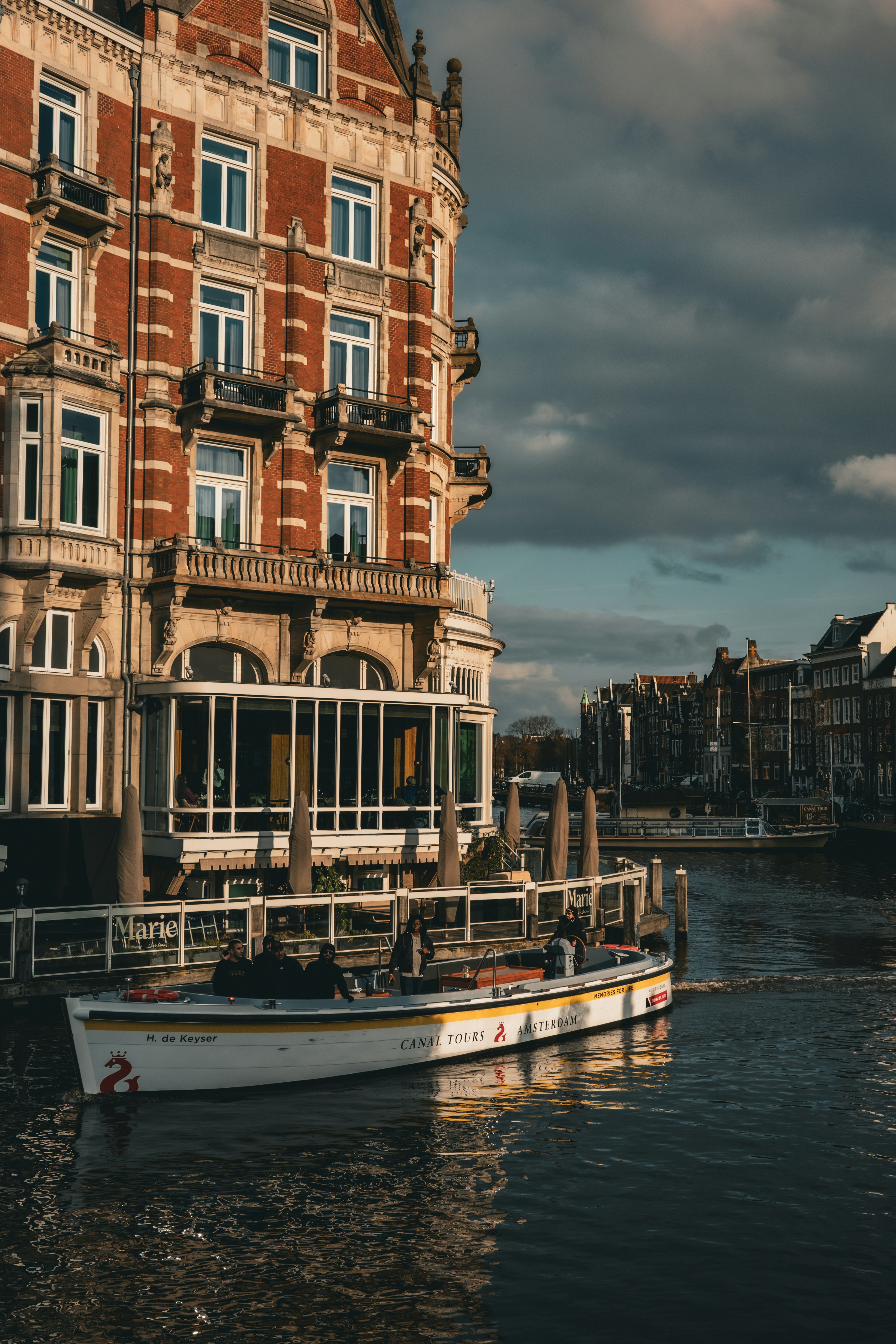 Brick-Fronted Canalhouse at Dusk: A Quiet Riverside Portrait
