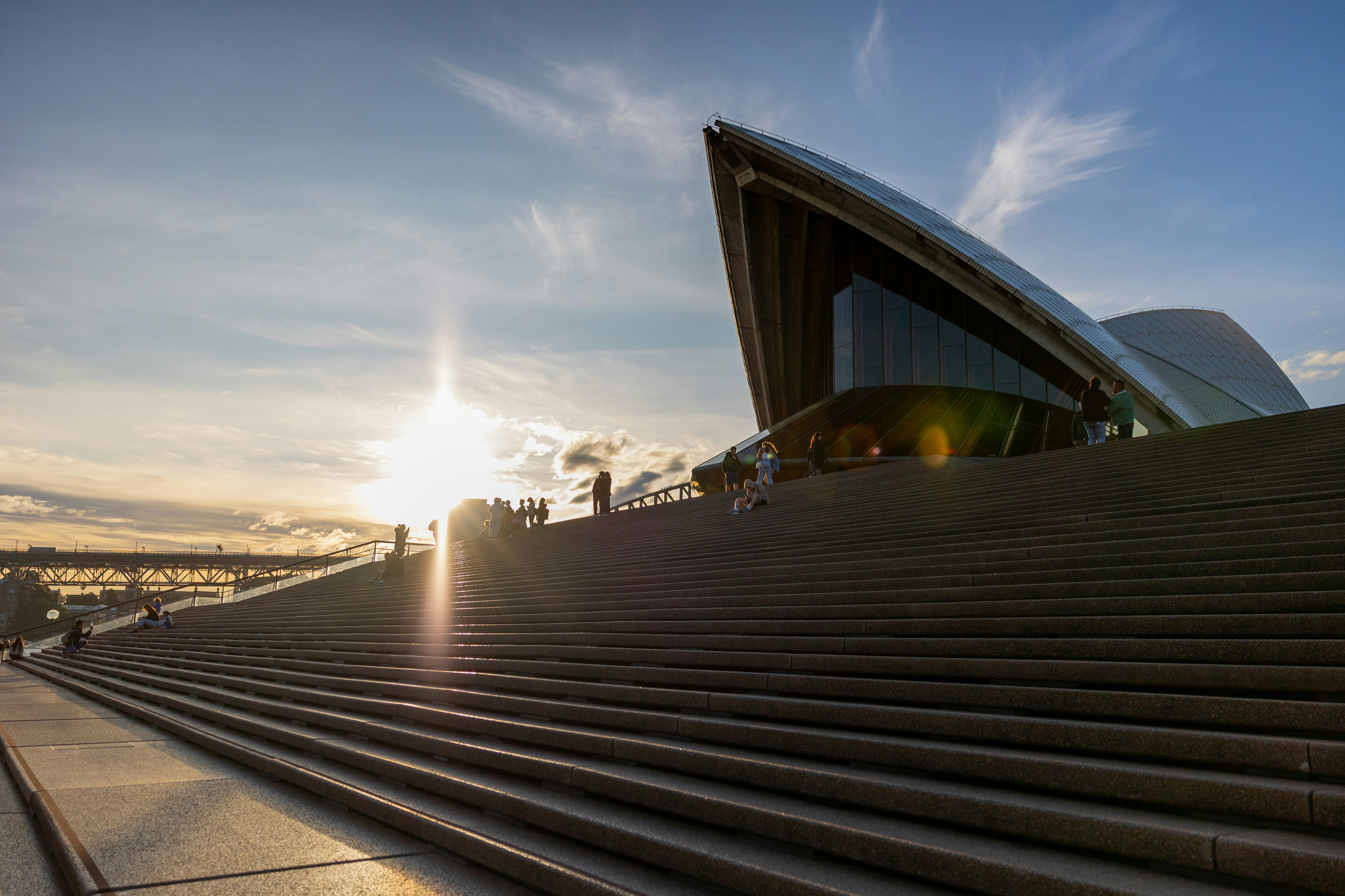 Sydney opera house bathed in the golden sunset. photo – Free Sydney ...