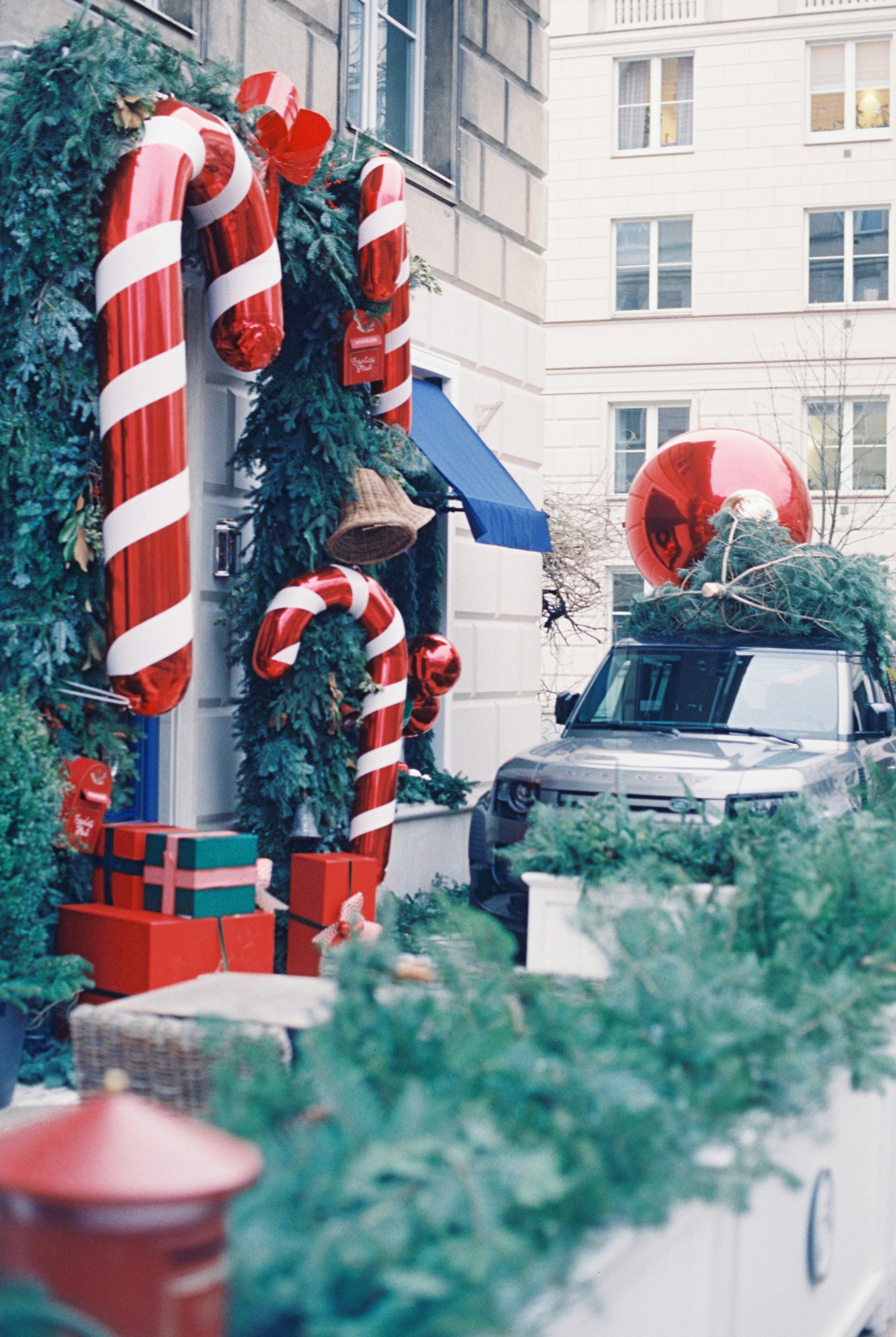 Festive Whimsy: A Holiday Scene Unwrapped