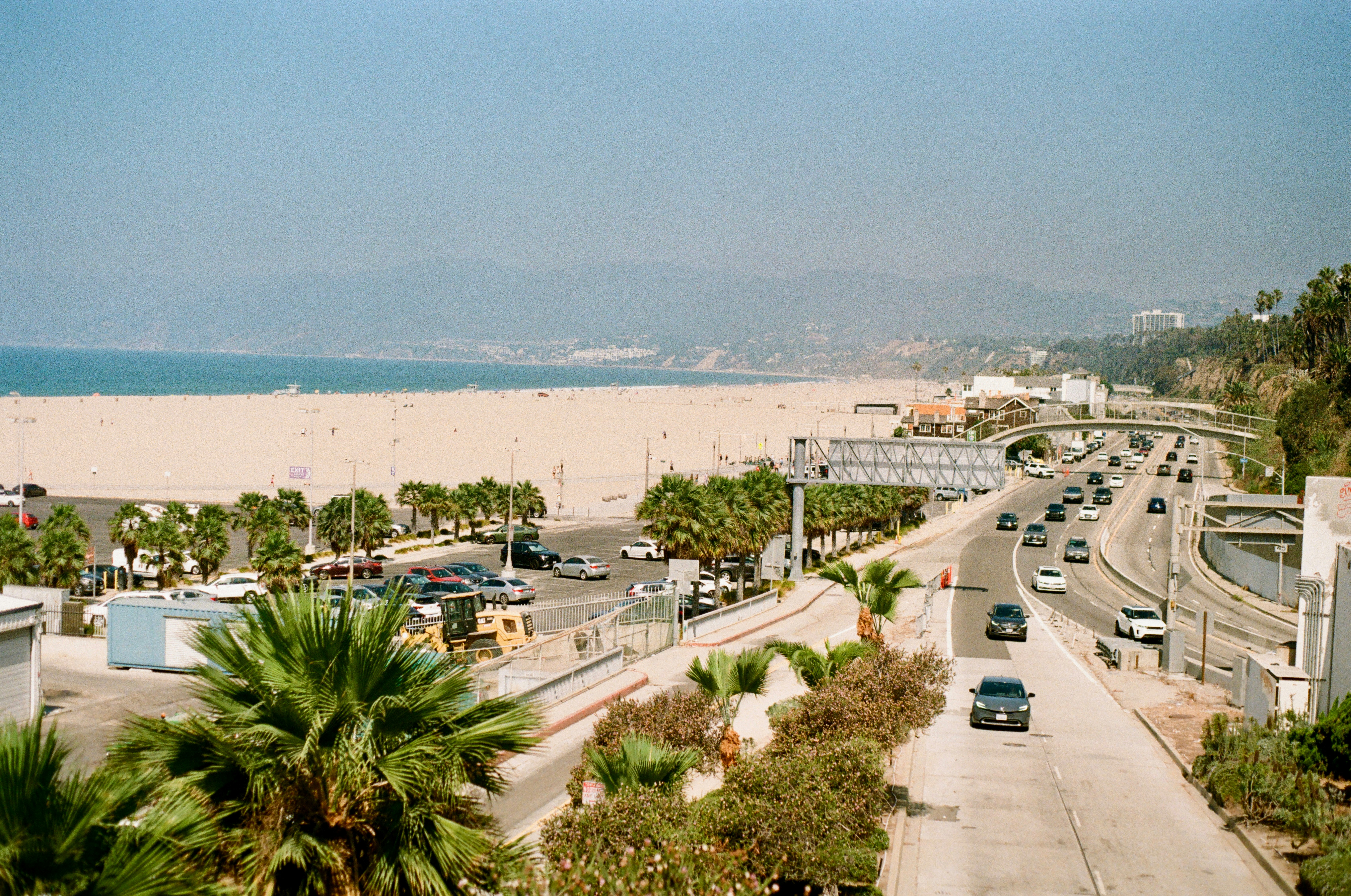 Sample photo from Chinon CE-5