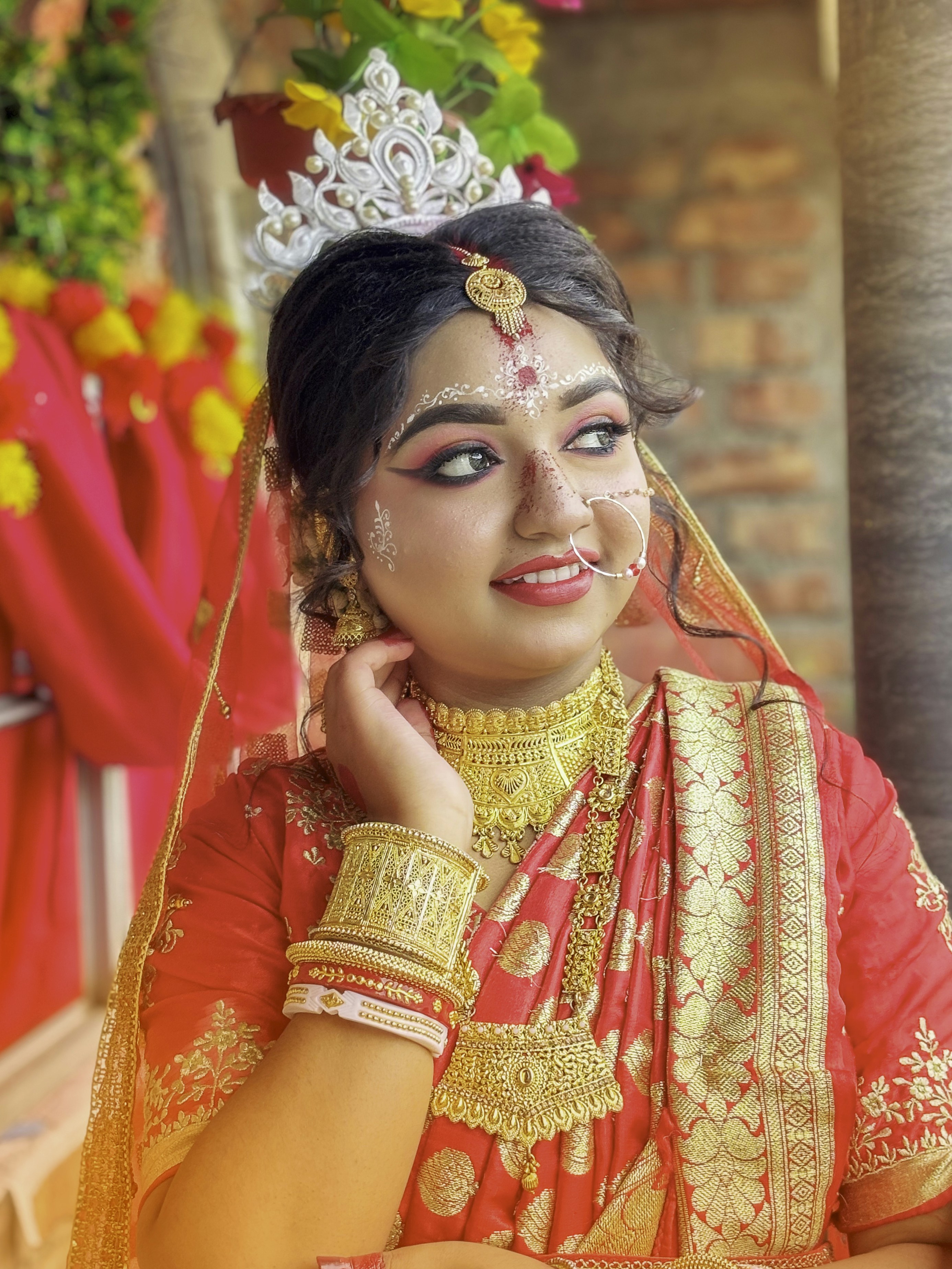 Beautiful indian bride adorned in traditional attire. photo – Free ...