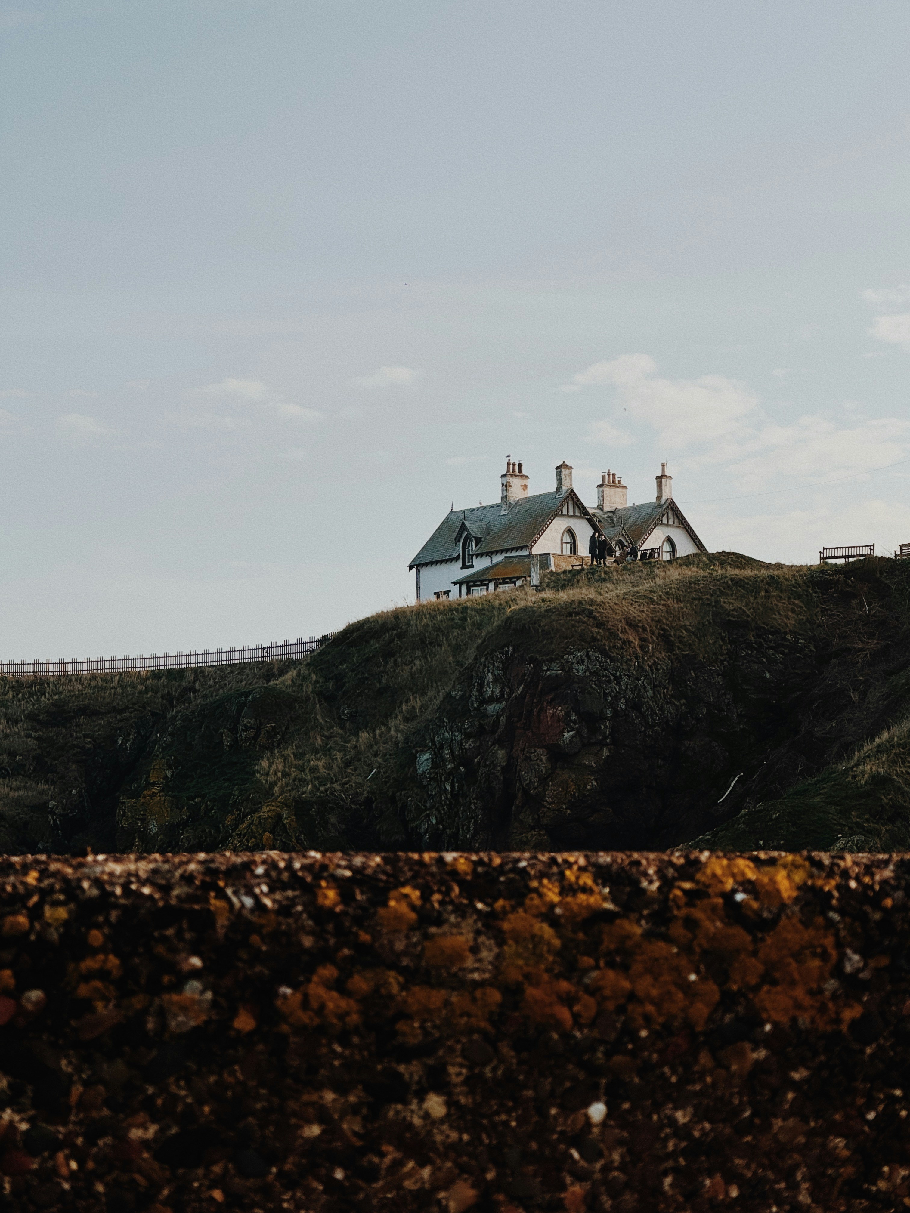 Clifftop Haven: A Secluded Retreat