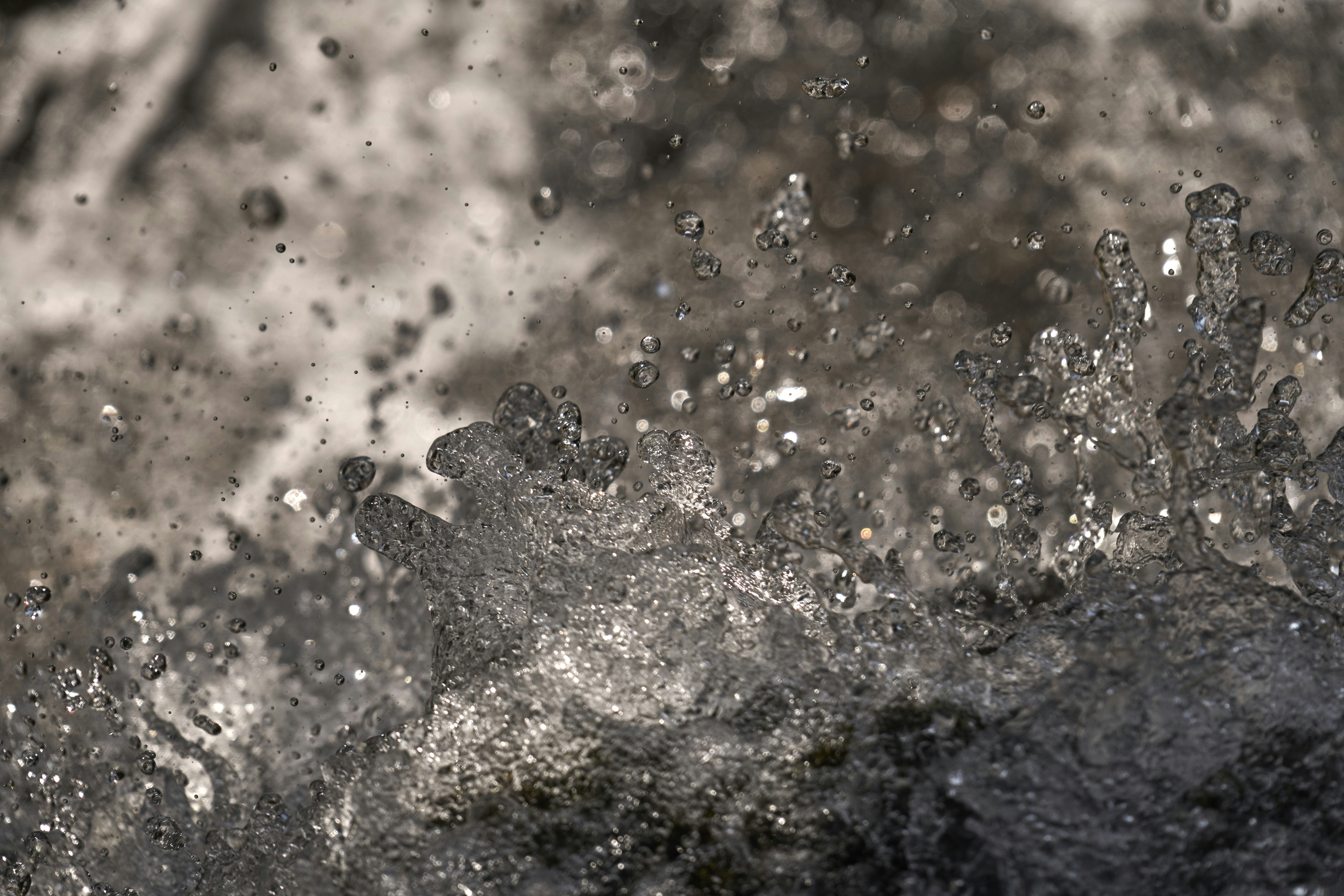 Water is splashing with droplets and foam. photo – Free Outdoors Image ...