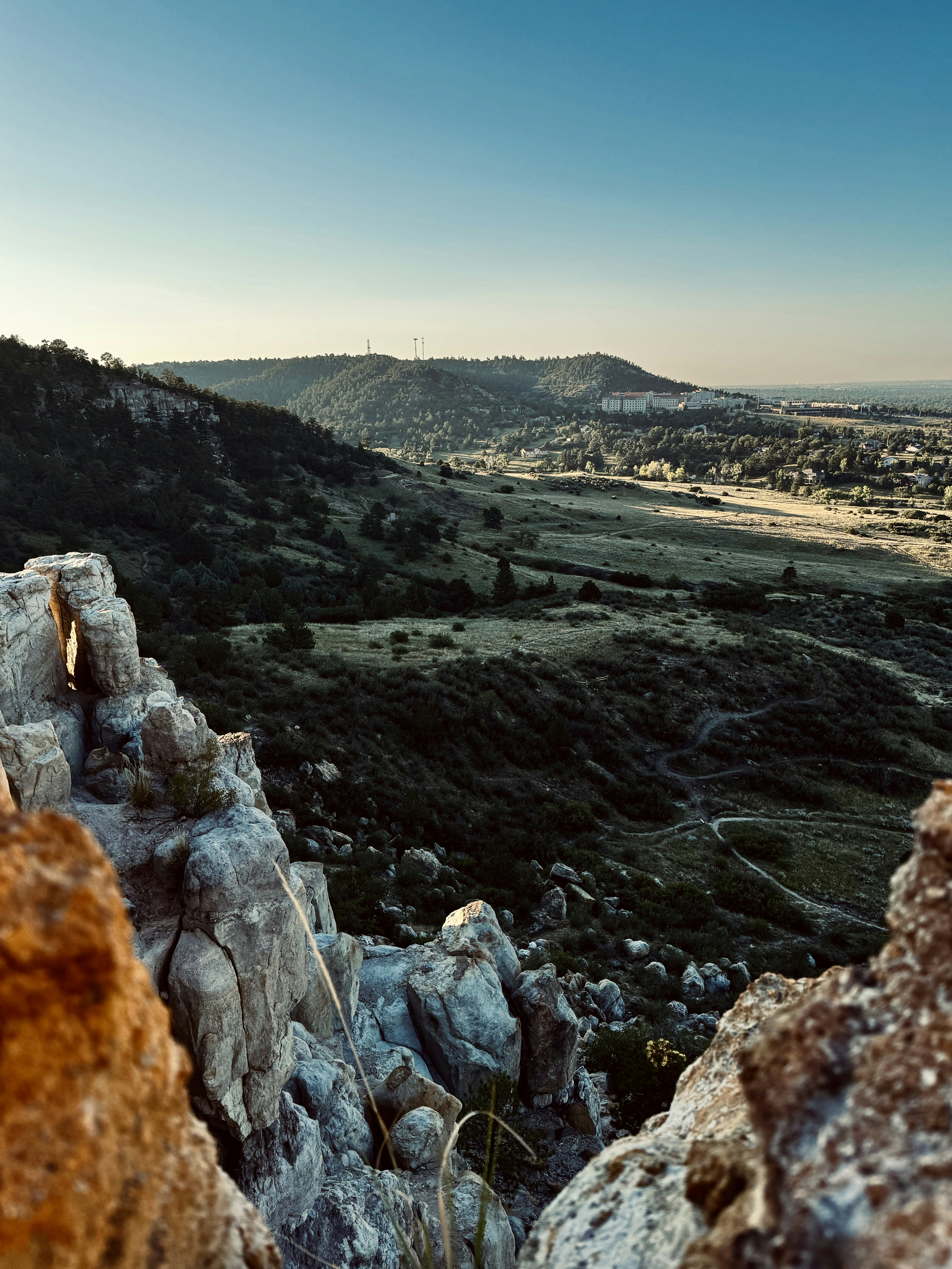 Whispers of the Valley: A Rocky Overlook