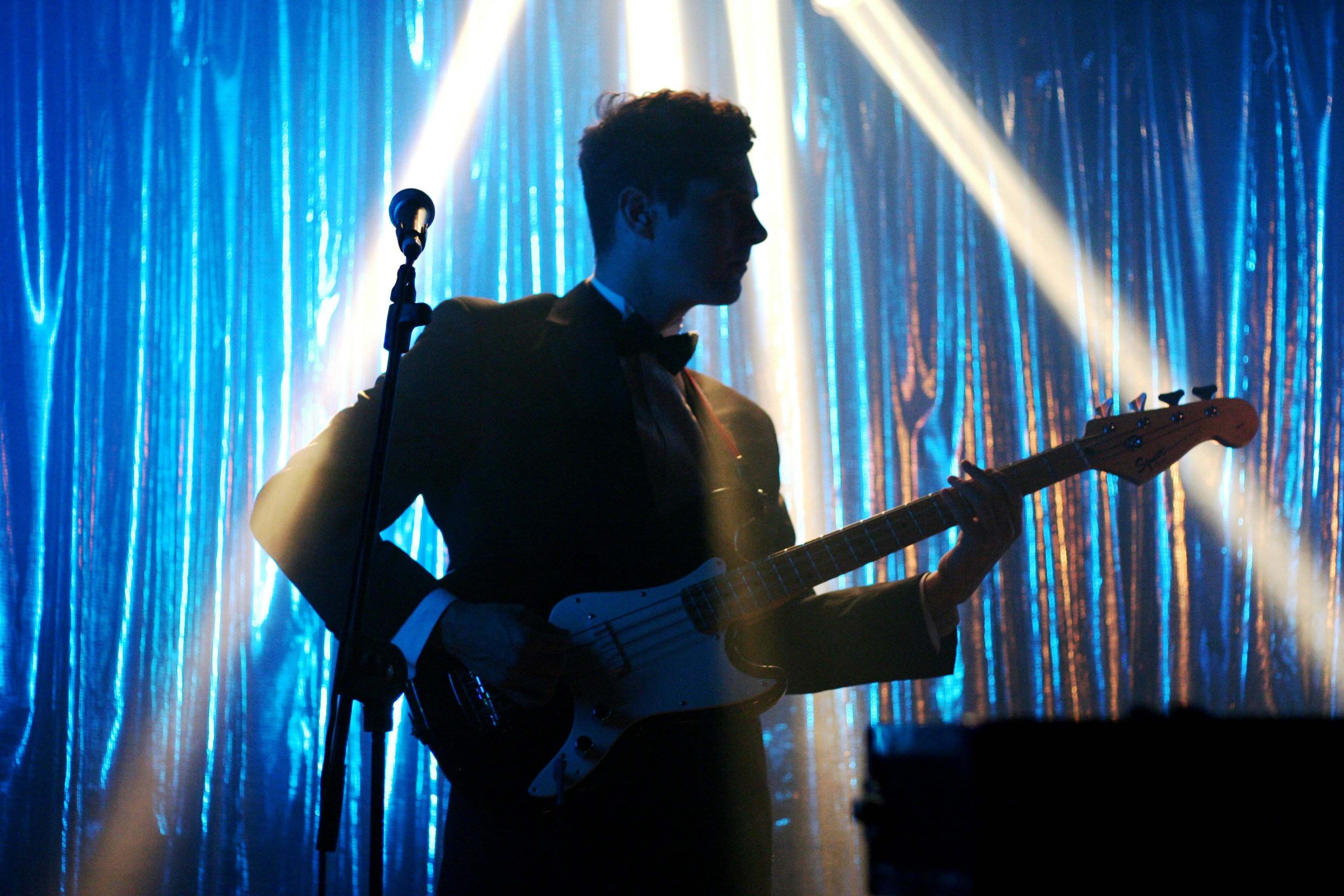 Silhouette Serenade: Guitarist in the Spotlight