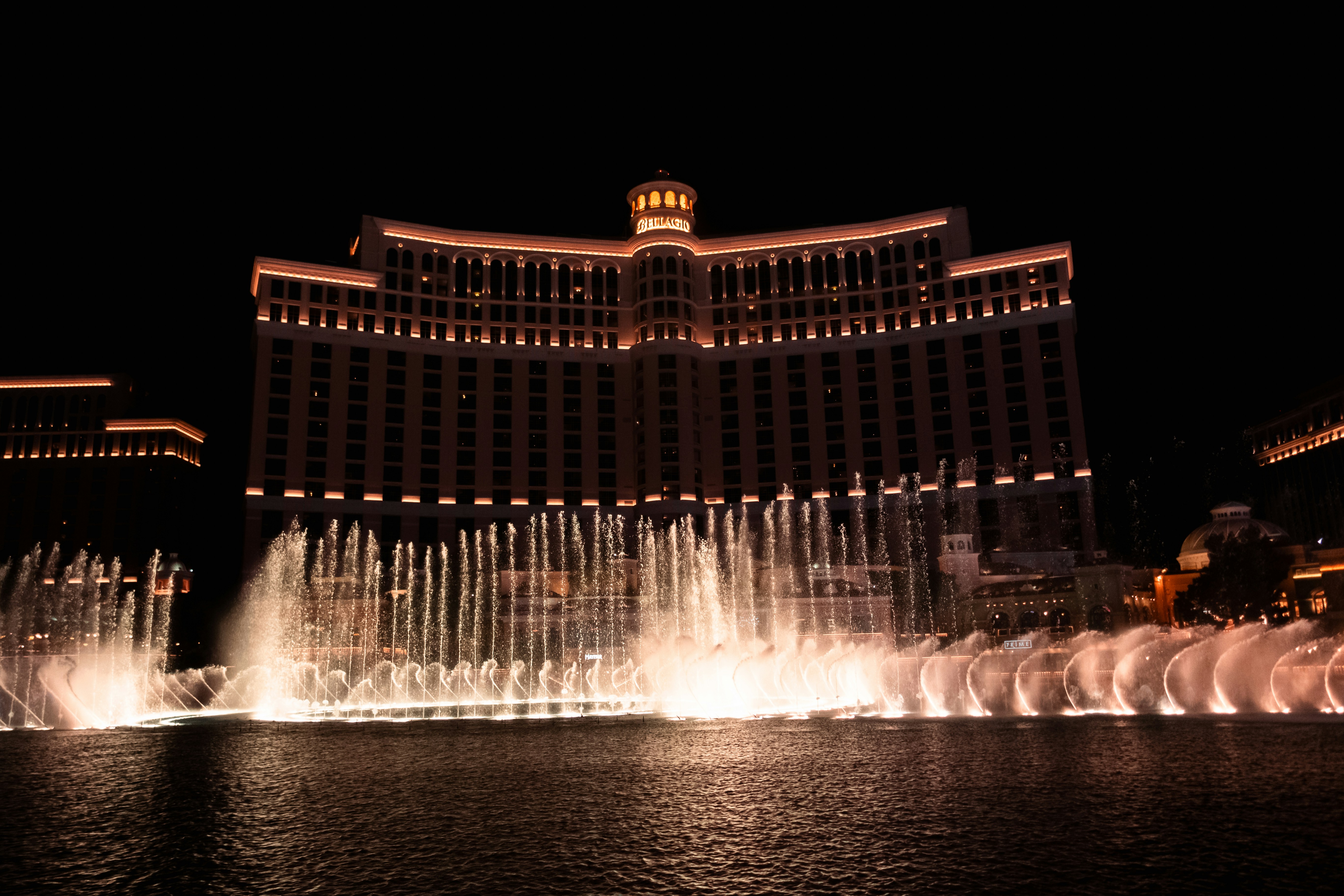 Bellagio hotel fountains light up the night. photo – Free Building ...