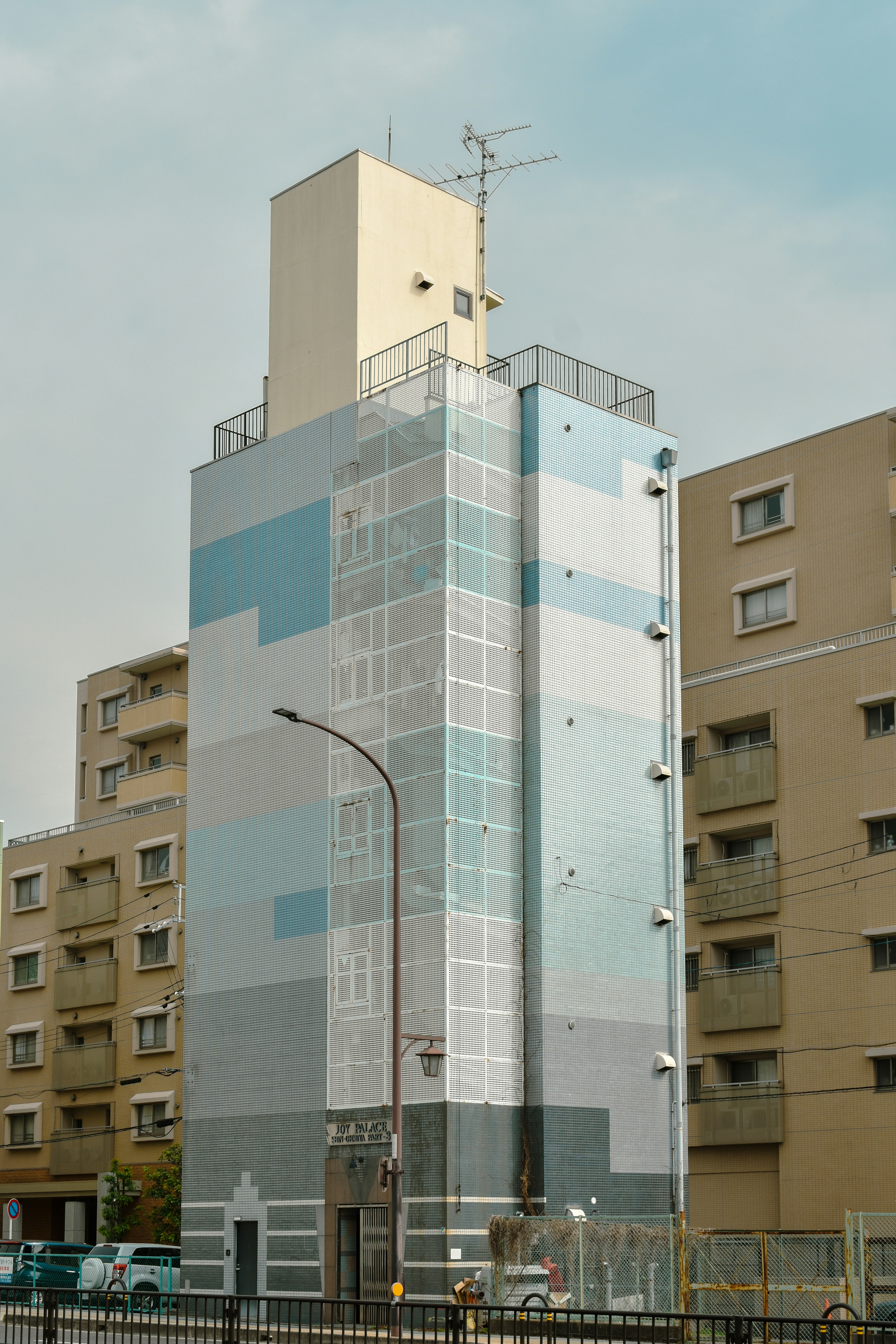 Urban Canvas: The Geometry of Modern Living