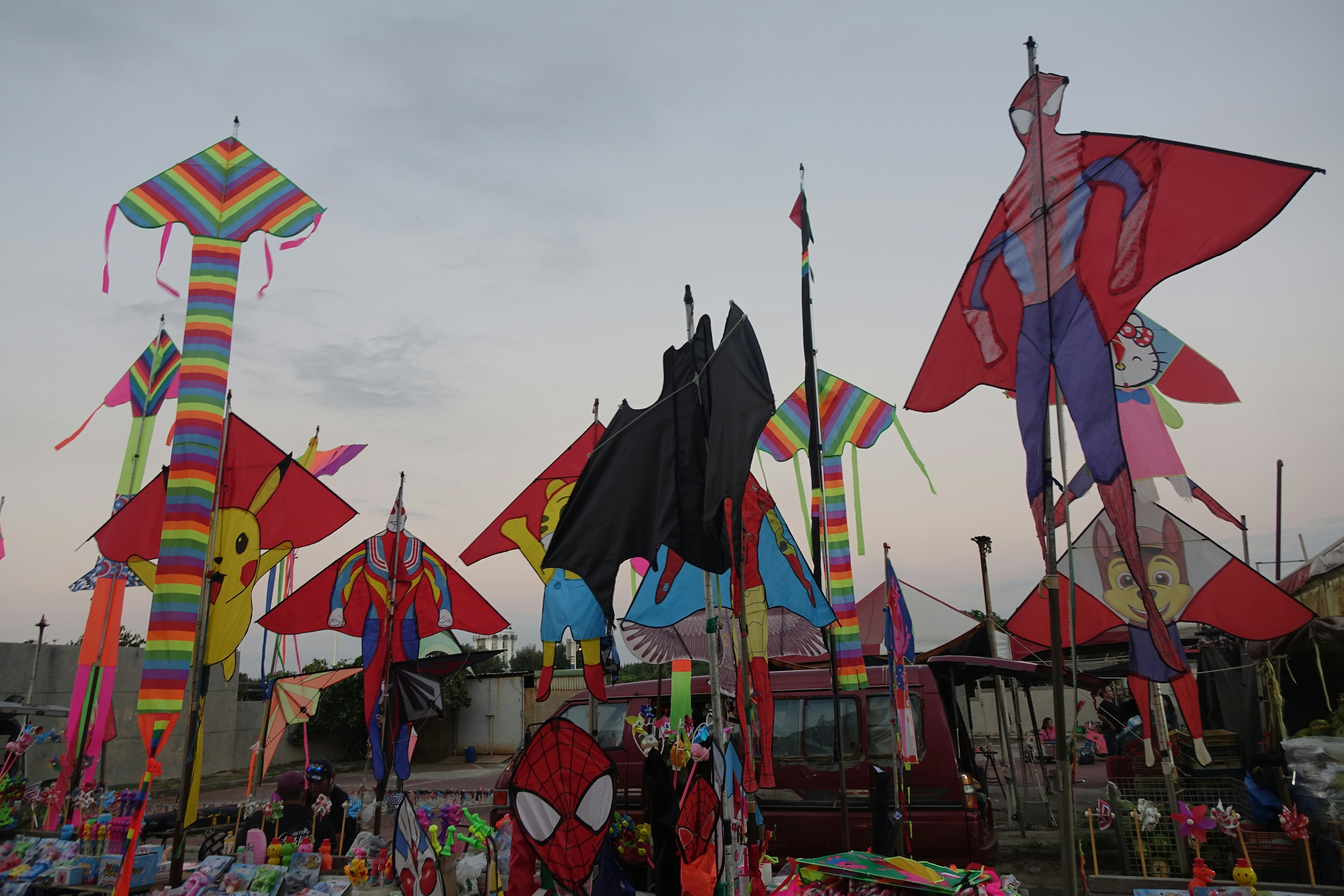 Kites of various shapes are on display. photo – Free Taiwan Image on ...