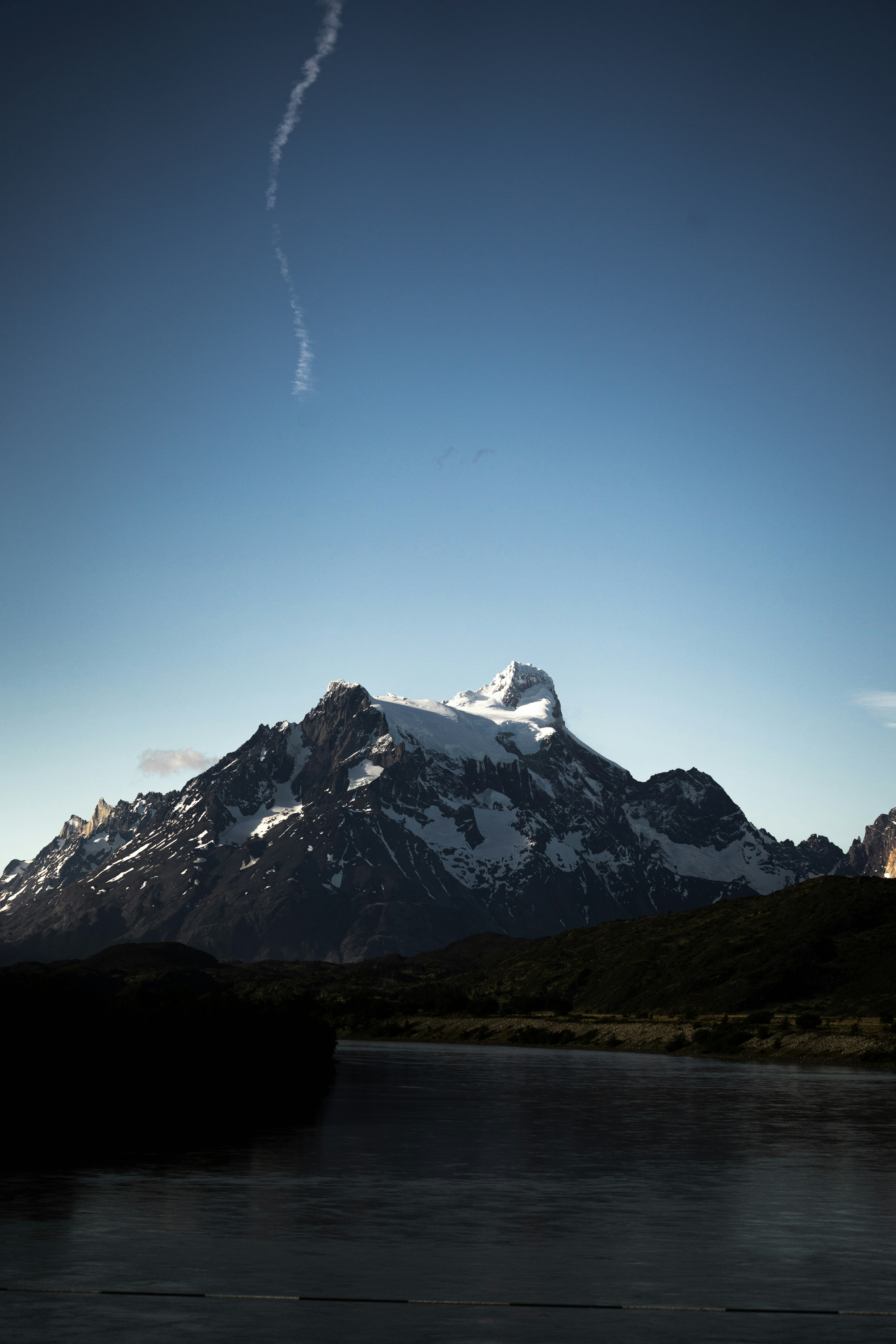 Majestic Peaks Under a Clear Sky