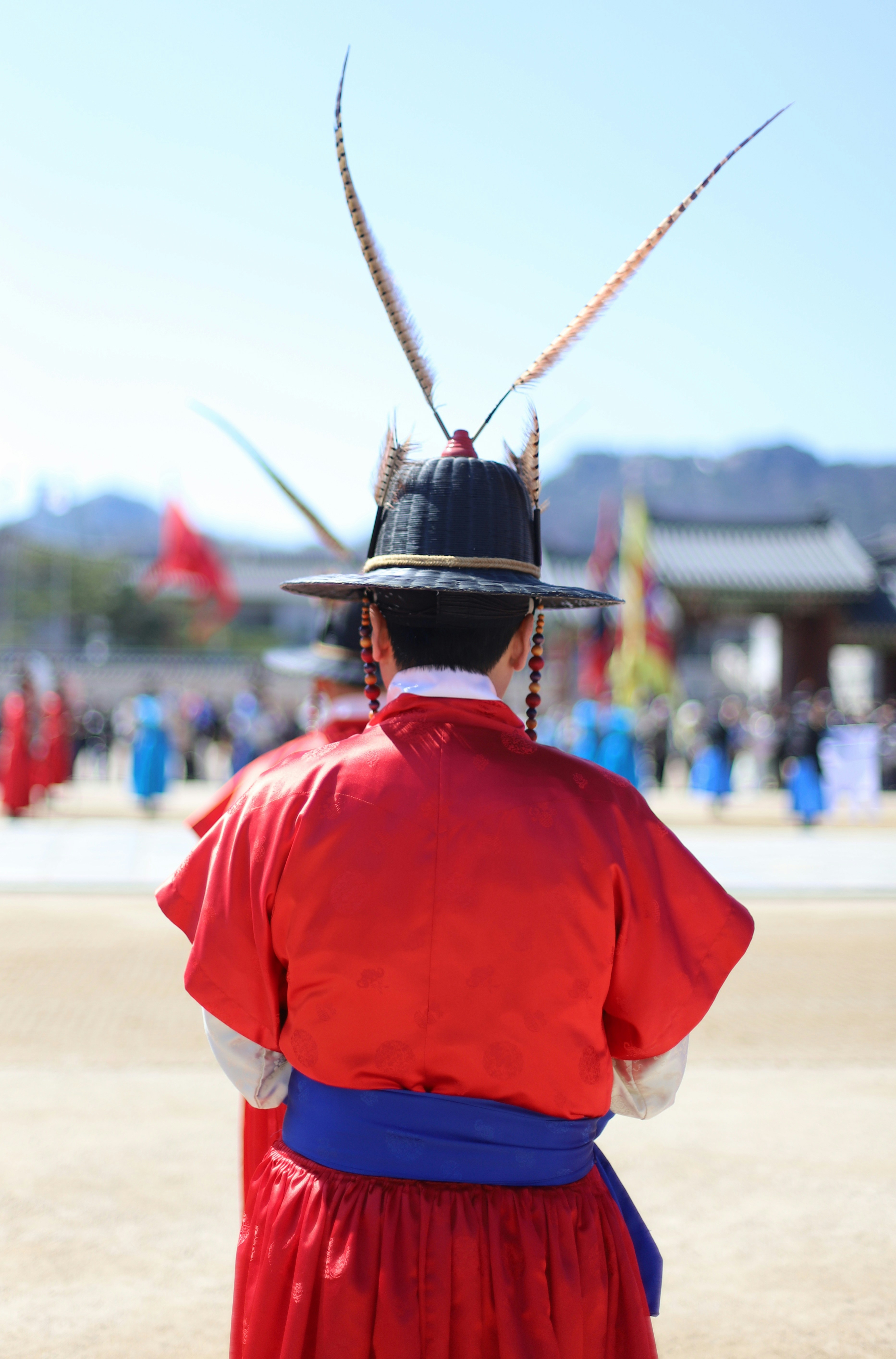 A korean official wears traditional attire with feathers. photo – Free ...