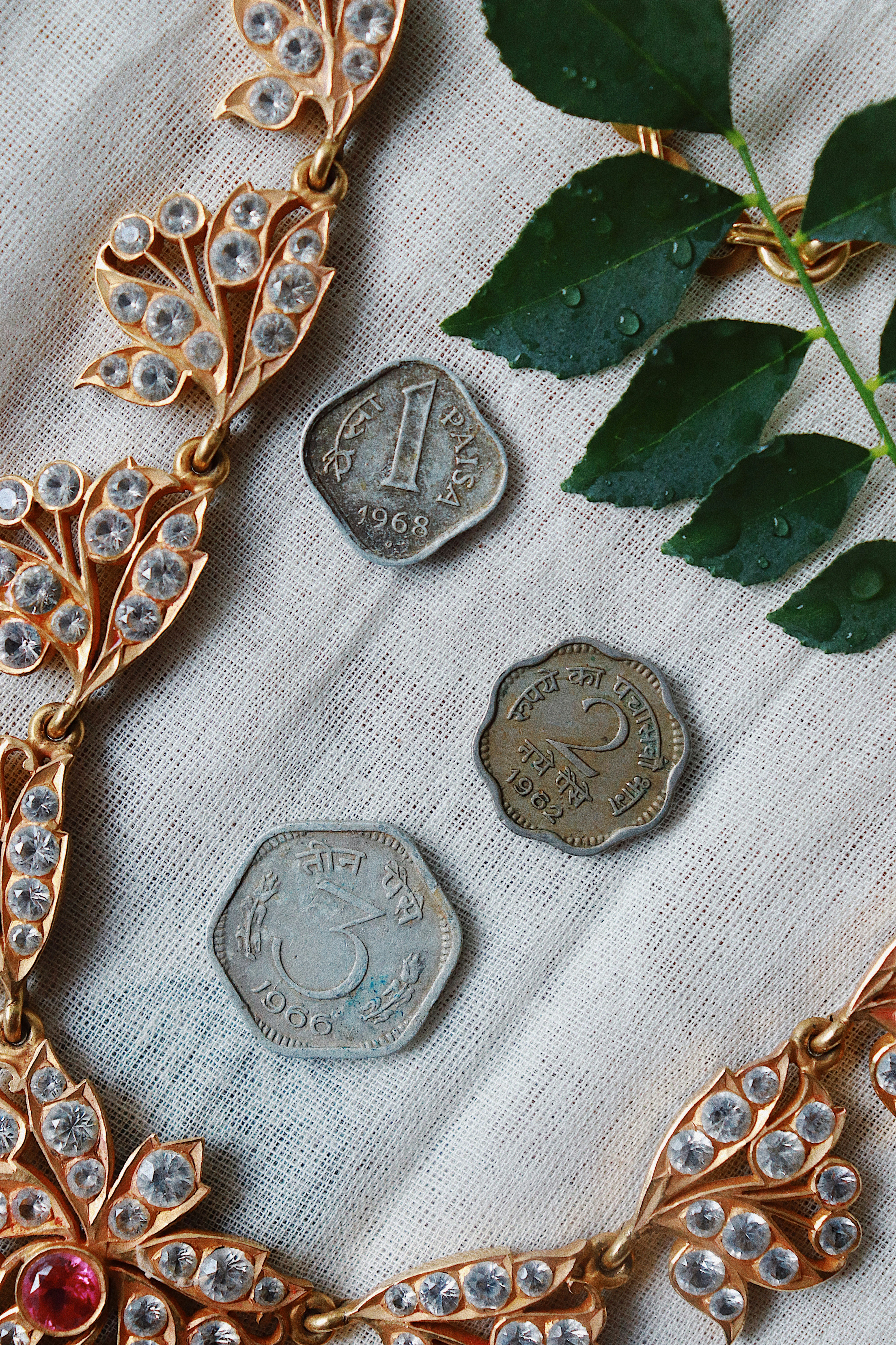 Heritage Gleam: A Fusion of Currency and Craftsmanship