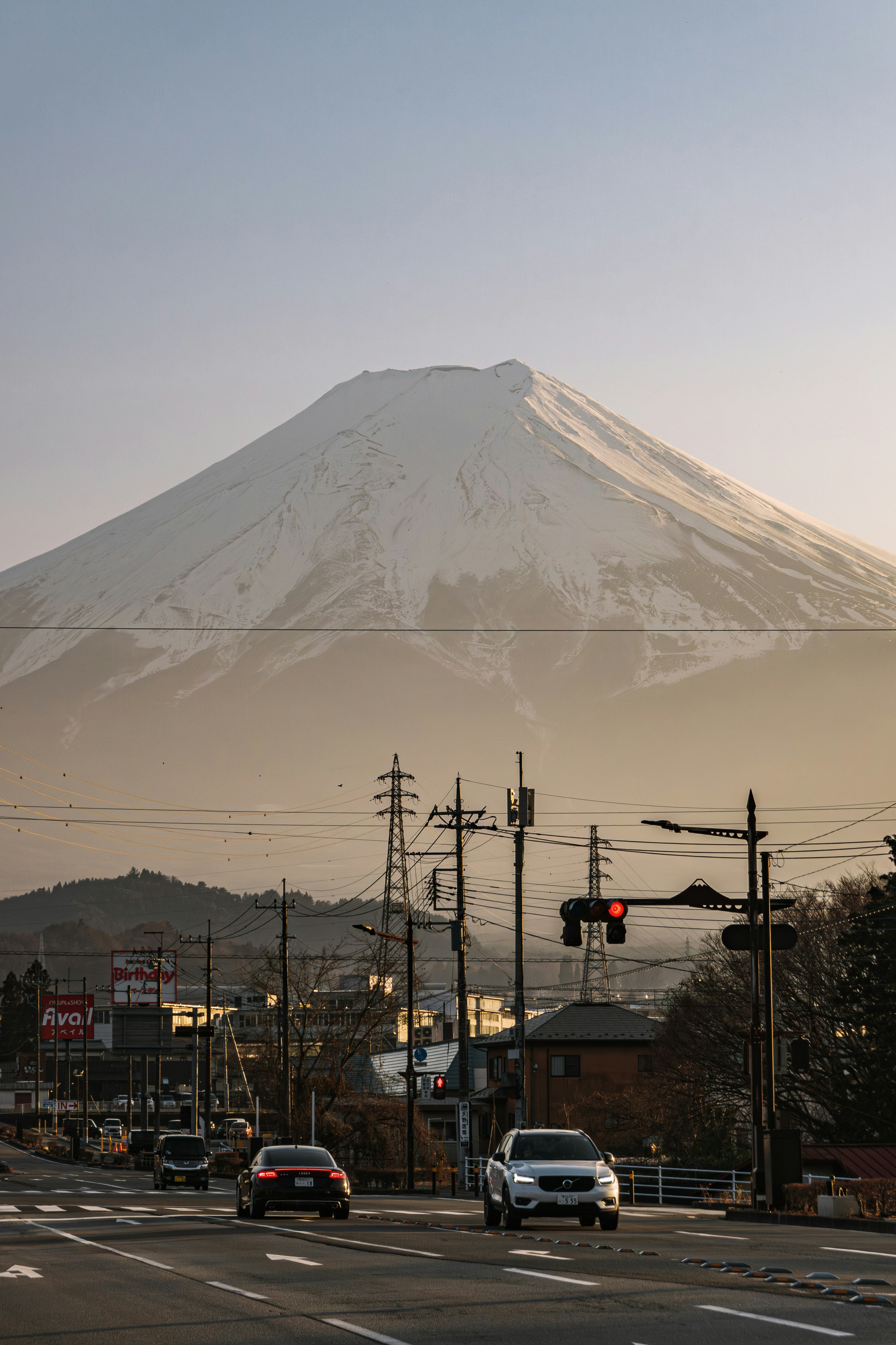 Vehicles drive with mount fuji in the background. photo – Free Tokyo ...