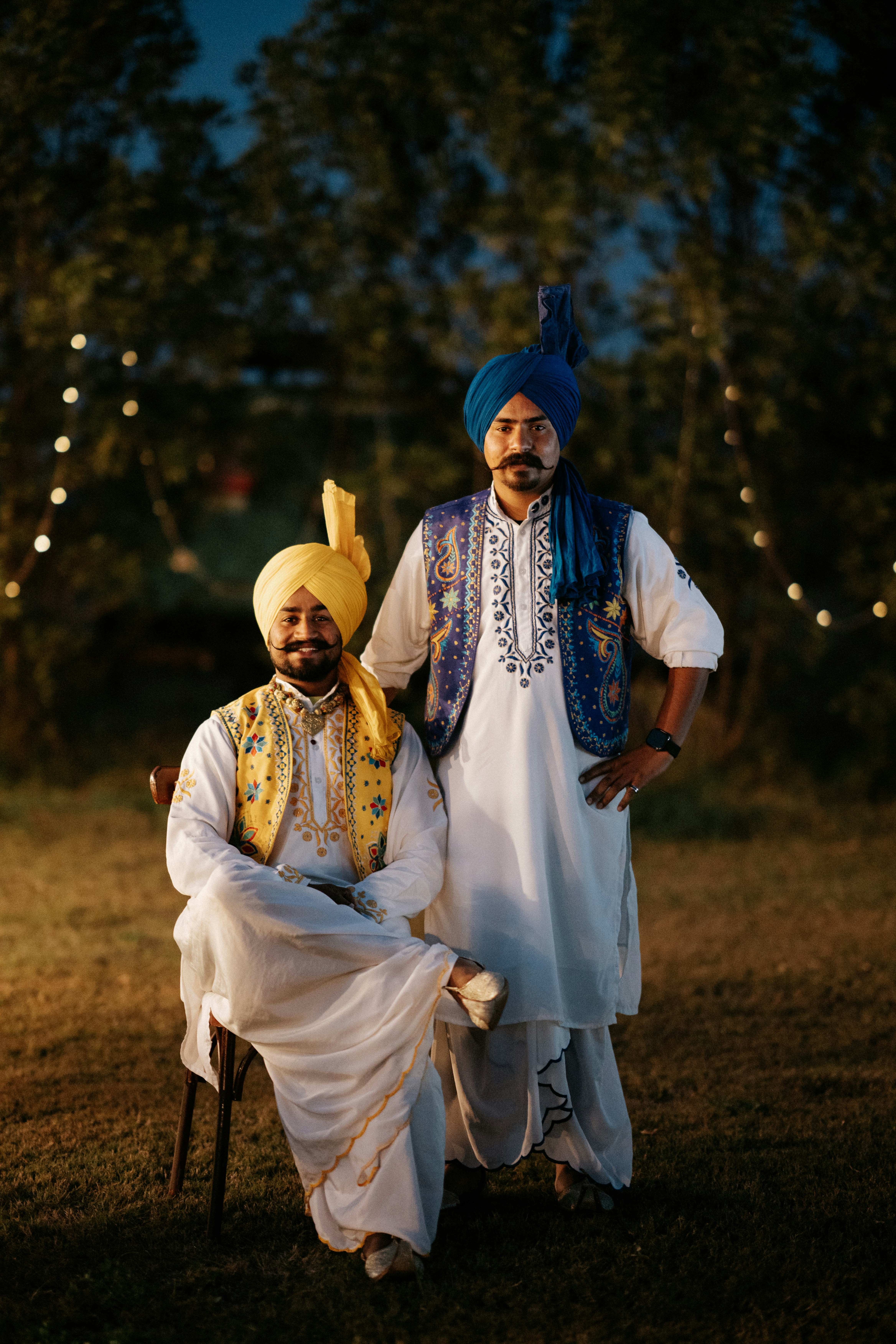 Two men in traditional punjabi attire pose. photo – Free People Image ...