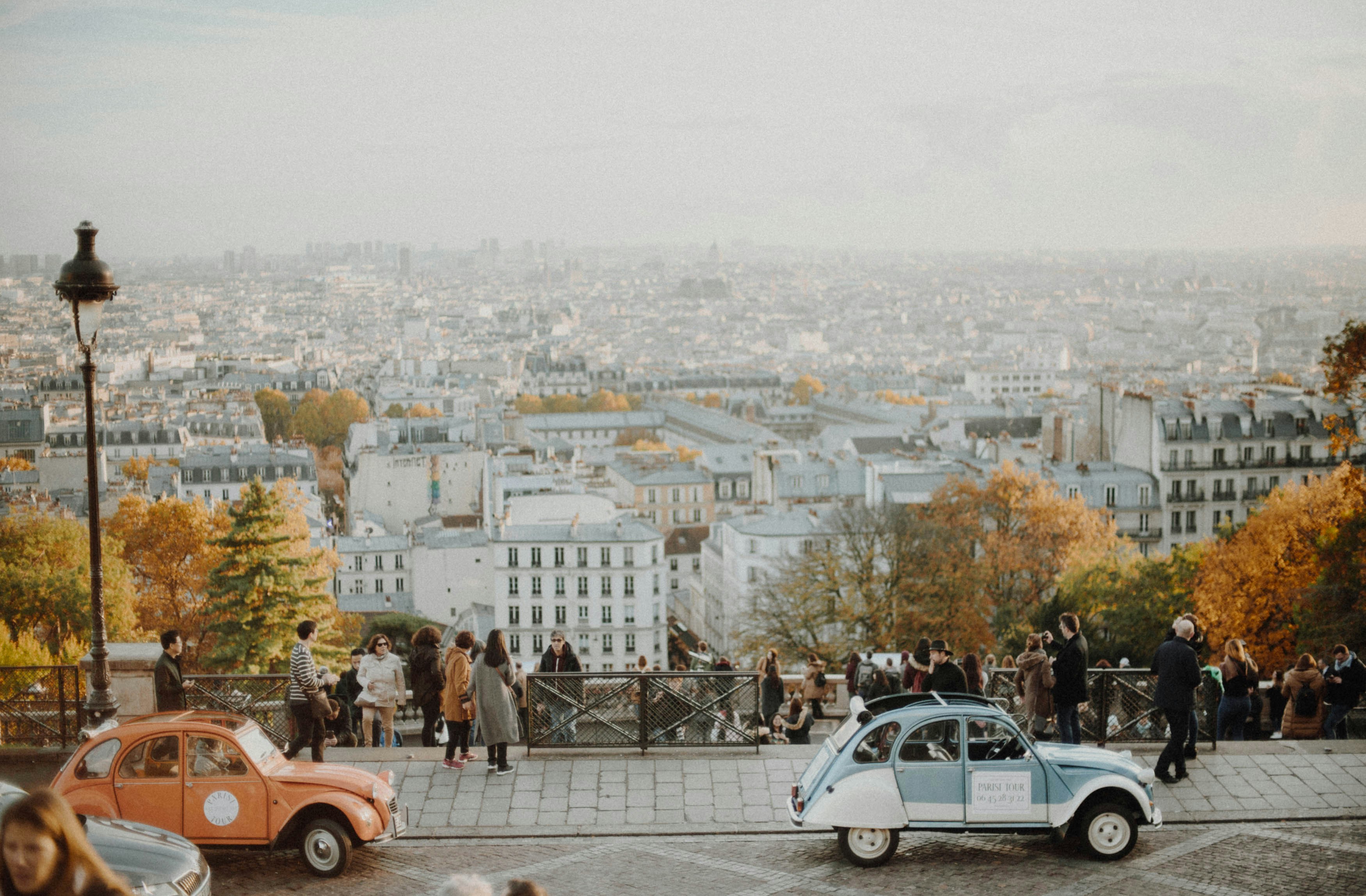 Paris offers a scenic overlook with classic cars. photo – Free Car ...