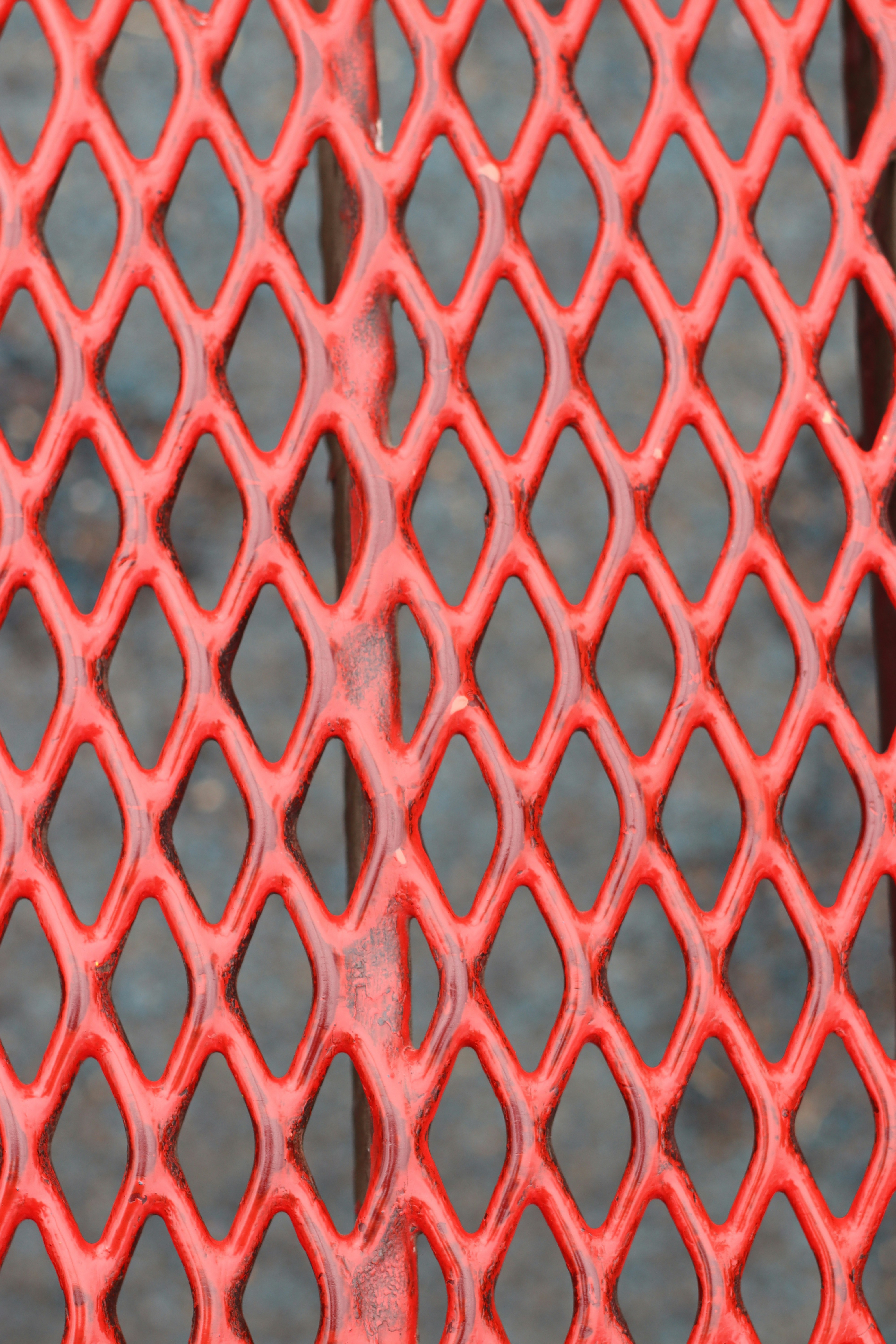 Red diamond patterned metal grid. photo – Free Texture Image on Unsplash
