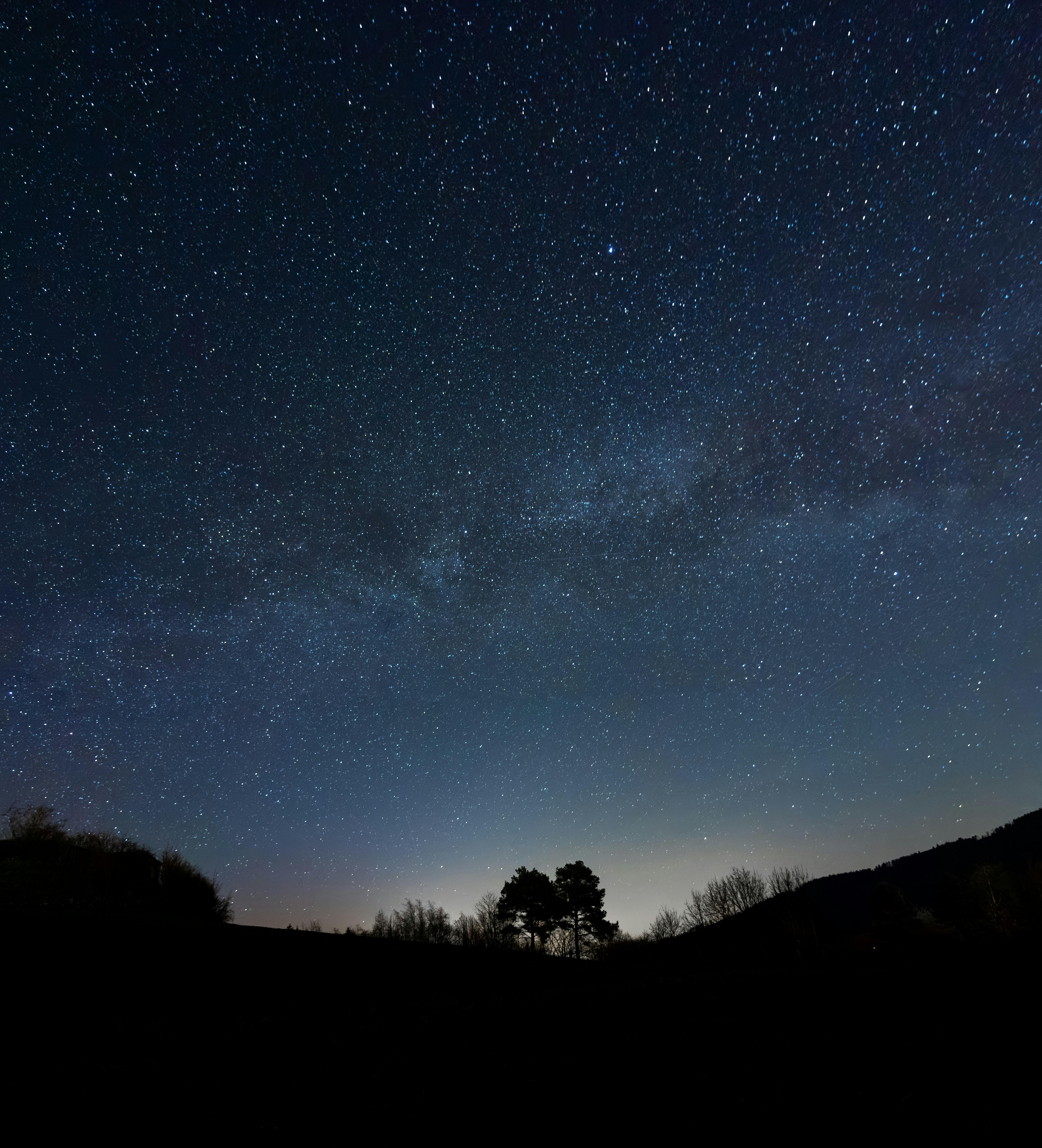 Night sky filled with countless shining stars.