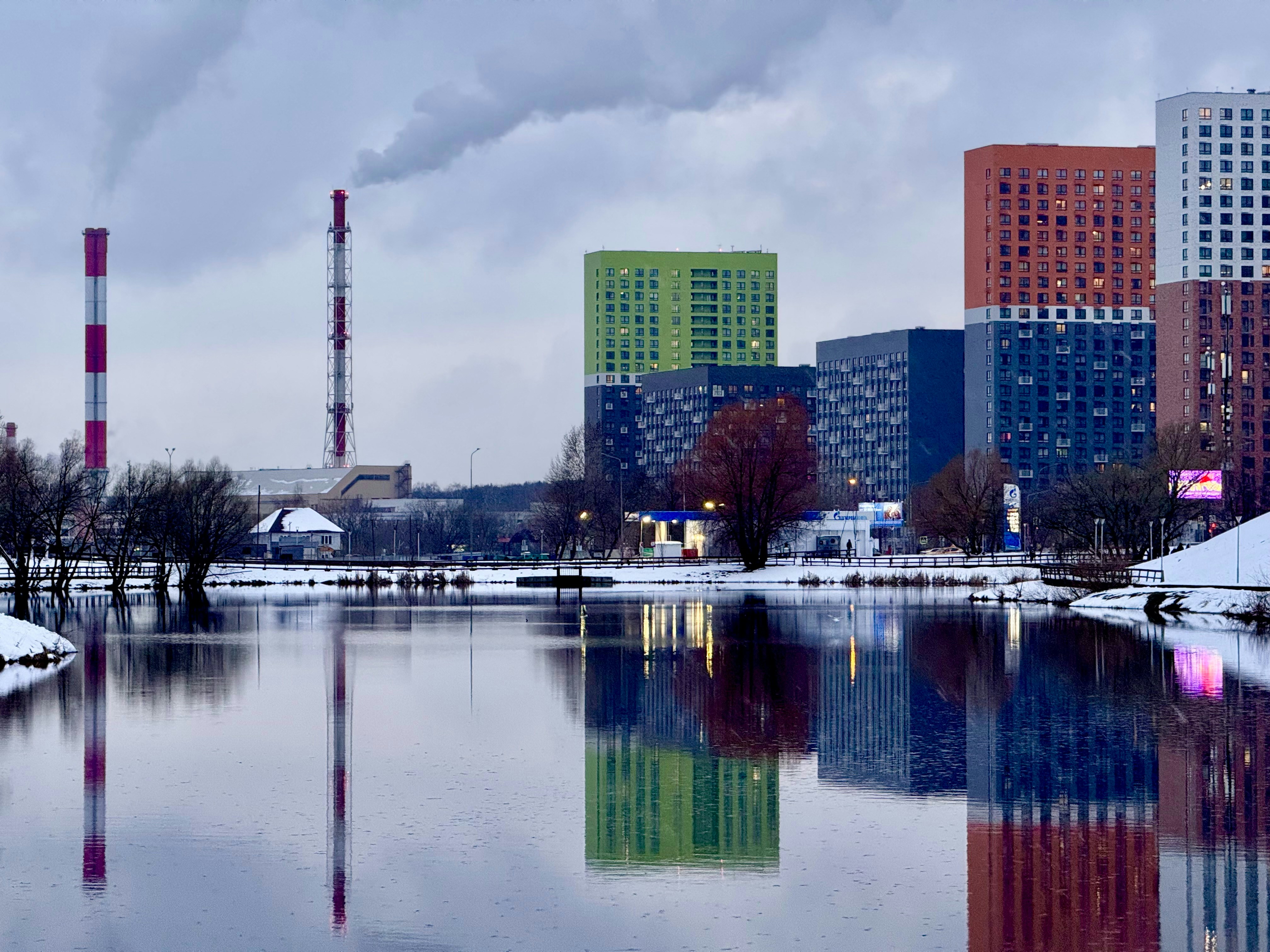 Chromatic Riverside: Color Blocks and Quiet Reflections