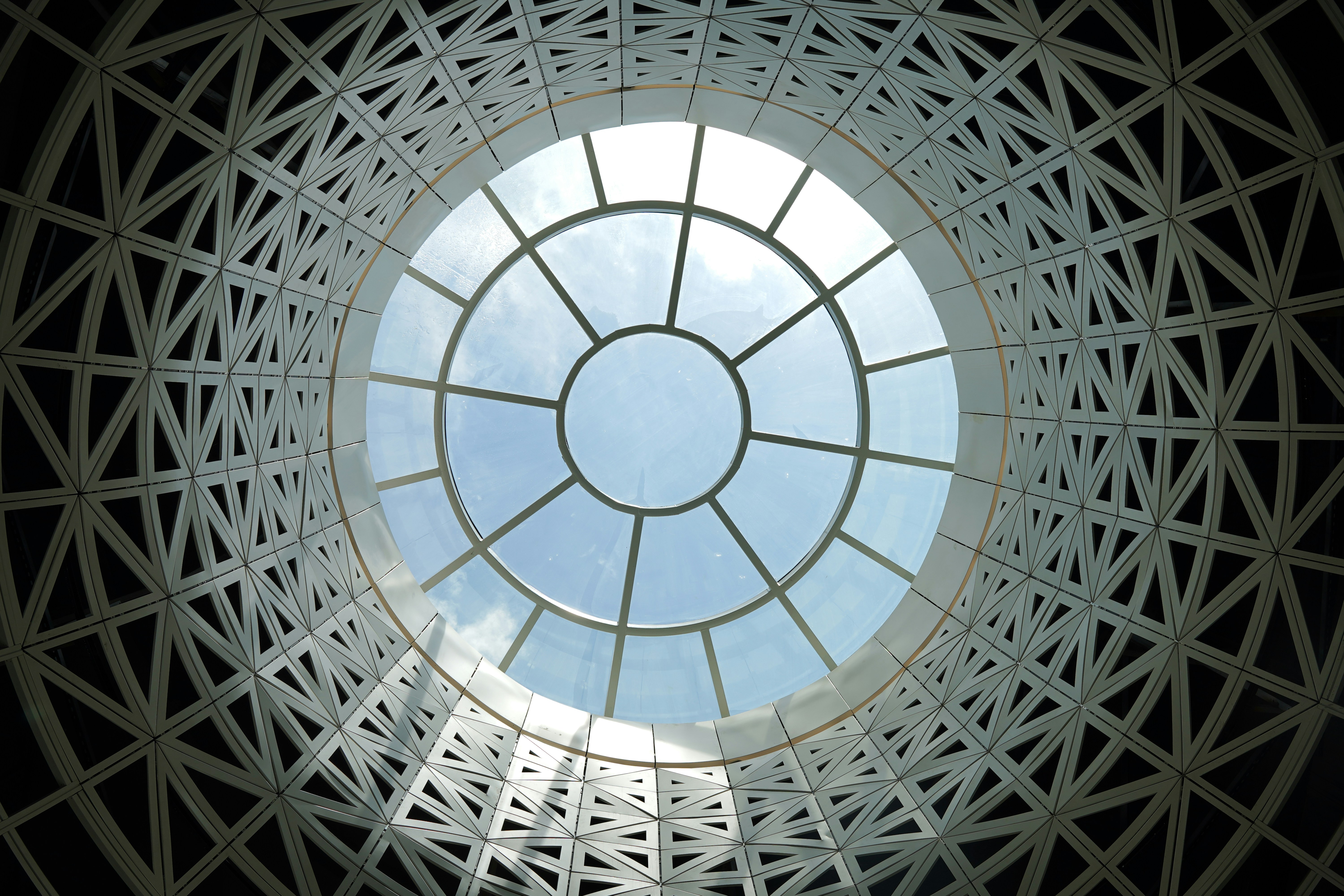 A circular skylight with architectural support. photo – Free Building ...