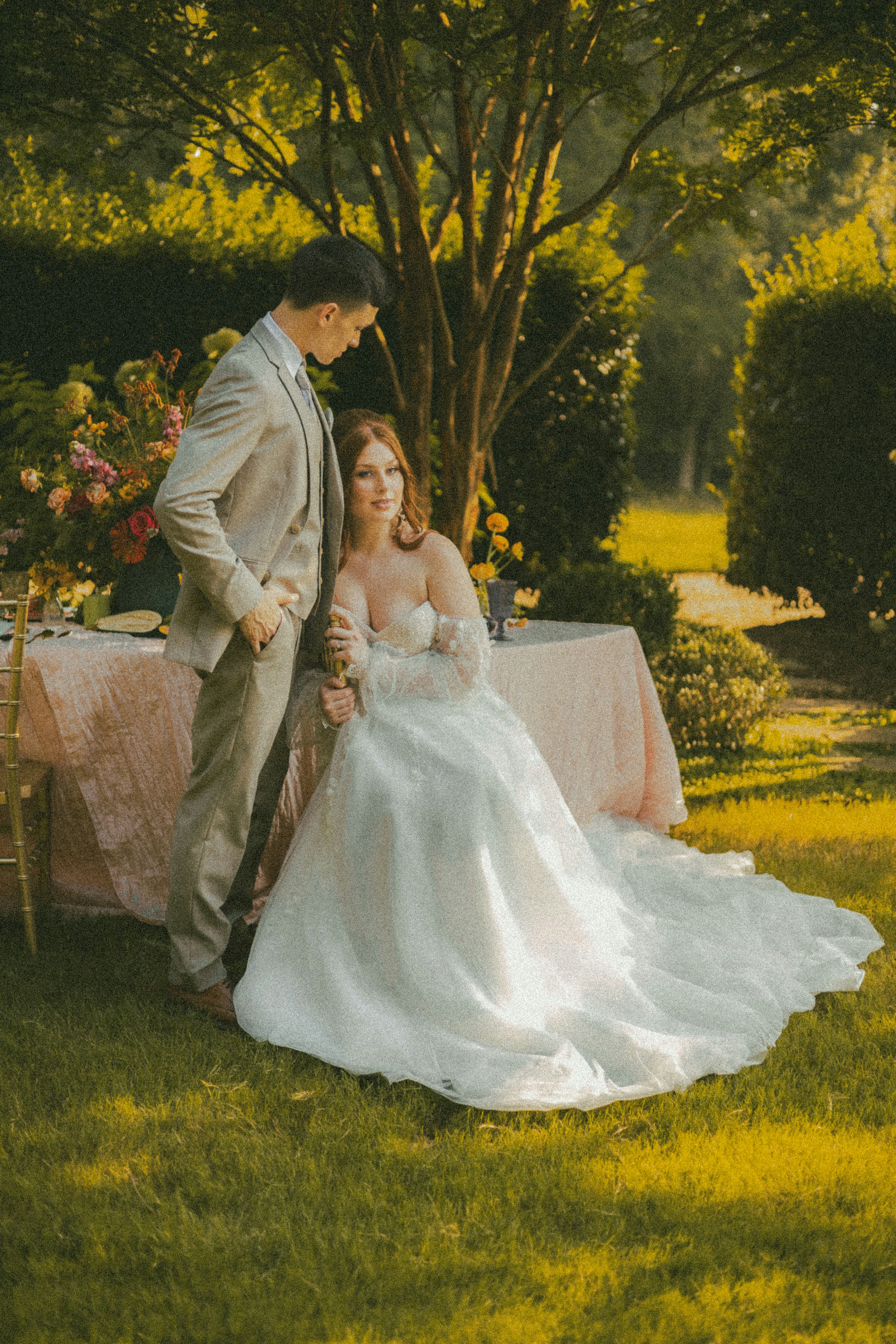 A bride and groom pose gracefully together. photo – Free Woman Image on ...