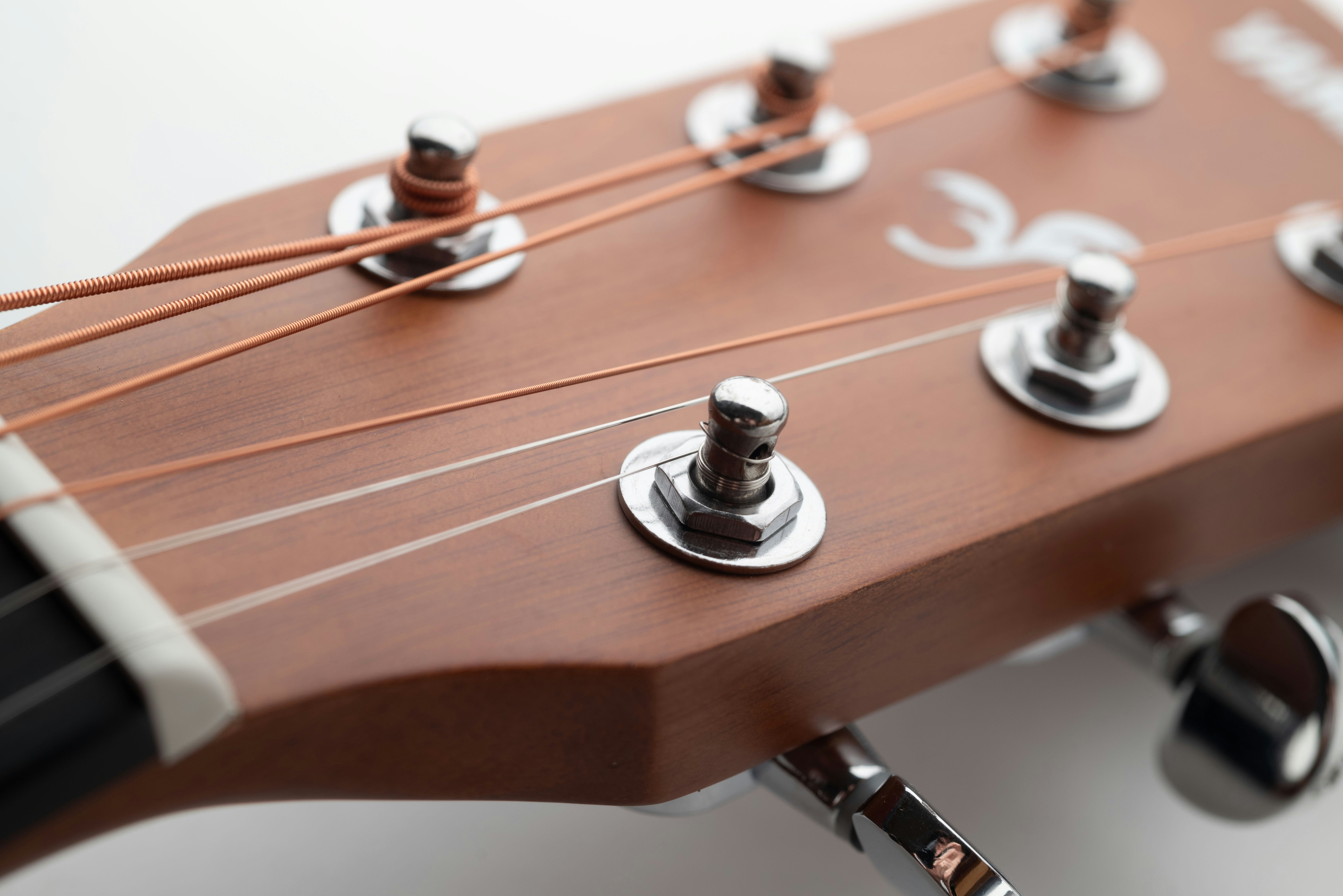 Harmony in Wood and Metal: The Art of Guitar Tuning