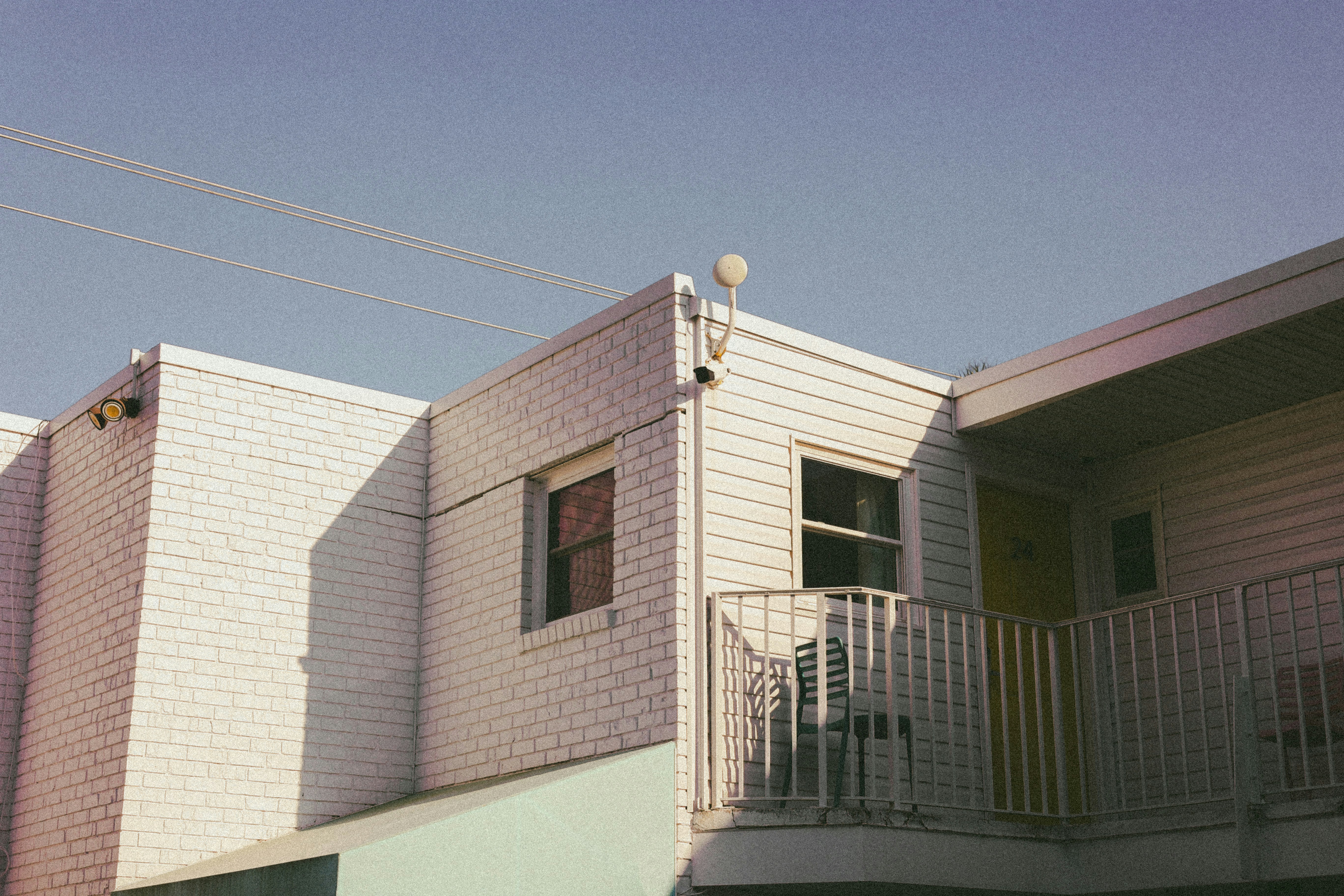 Having a roof installed that survives the southern climate - Vinyltech