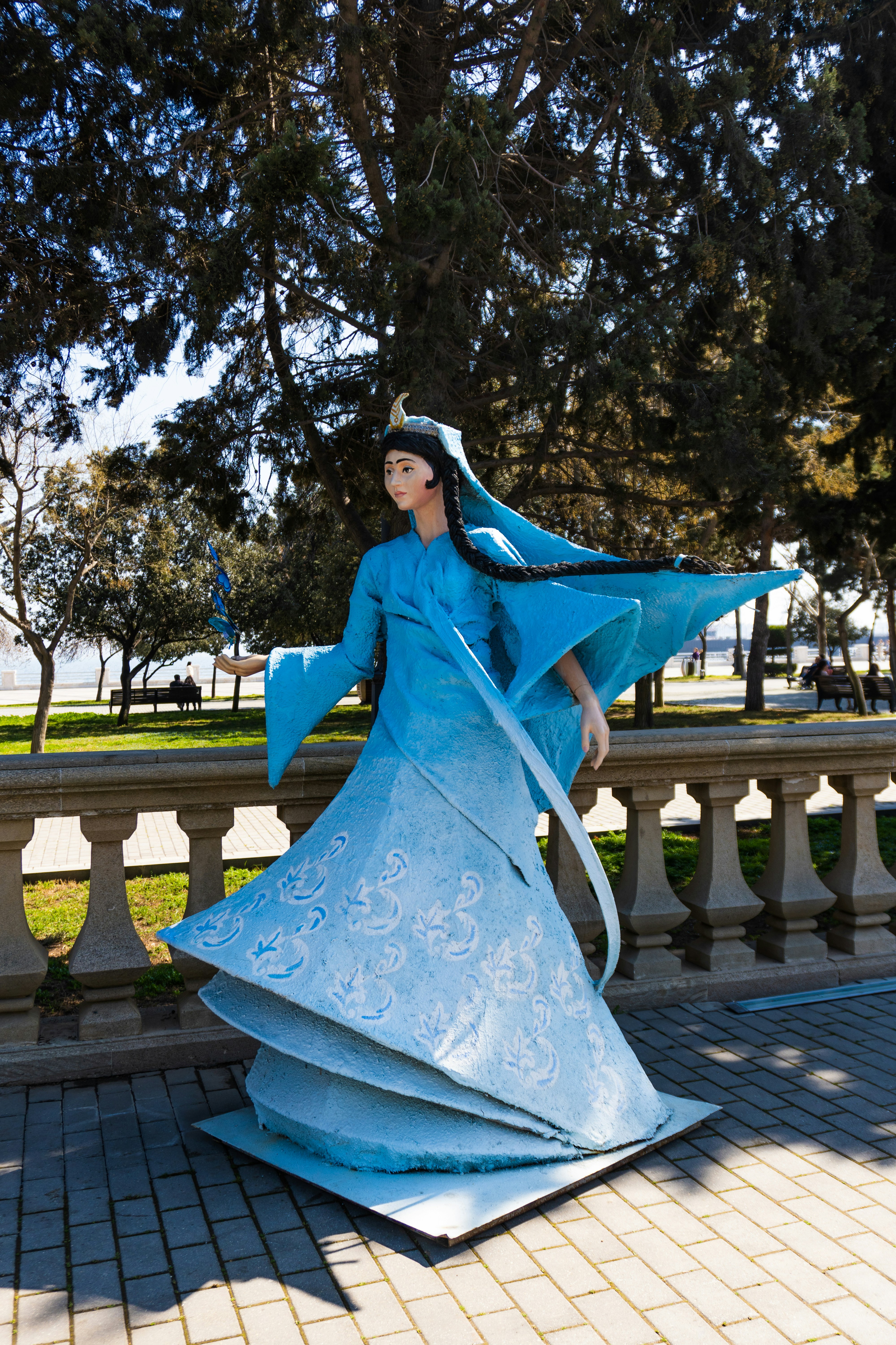 Elegance in Motion: A Frozen Dance