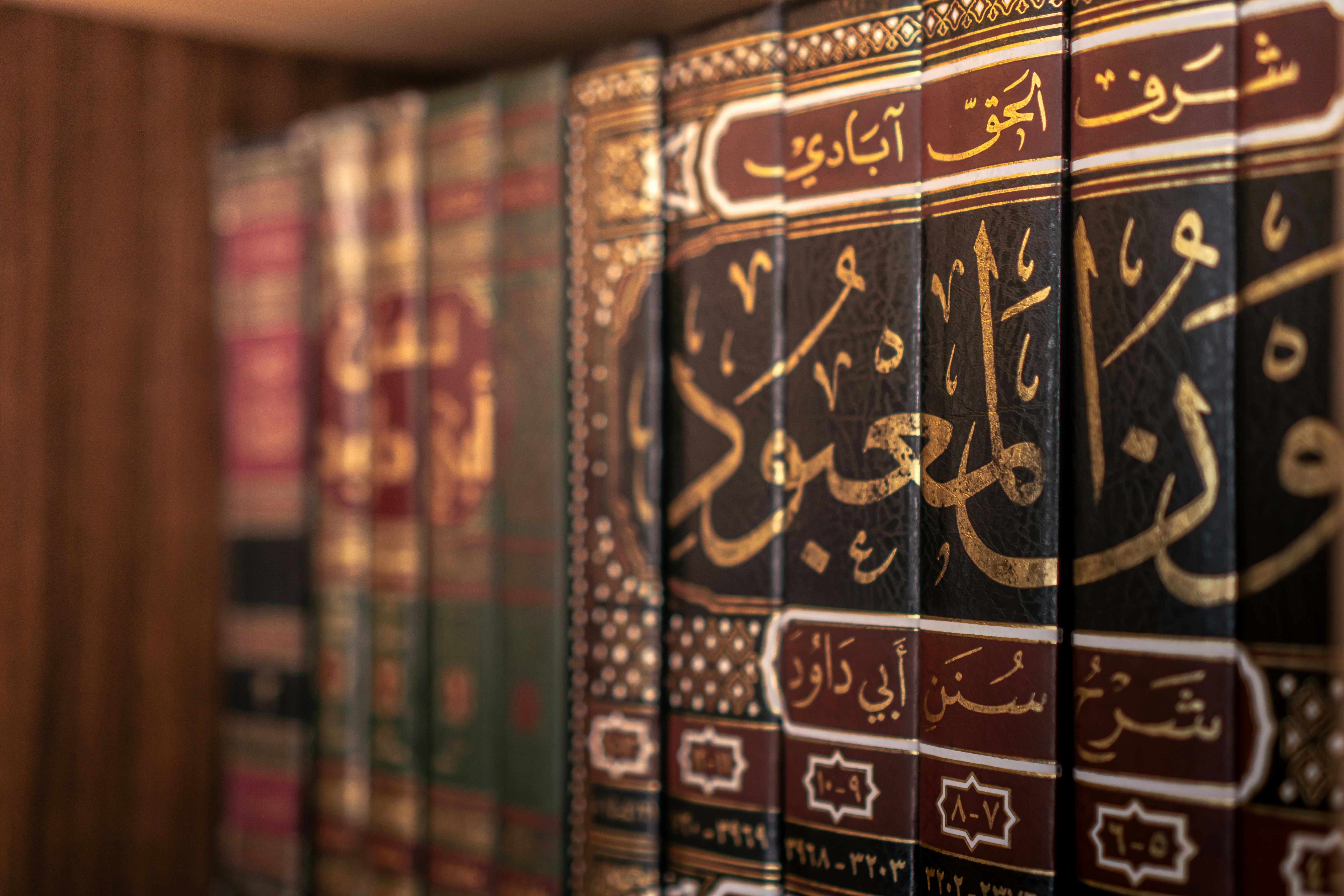 7 Tokoh Filsuf Islam Terkenal dan Warisan Pemikirannya - ReadMore.id