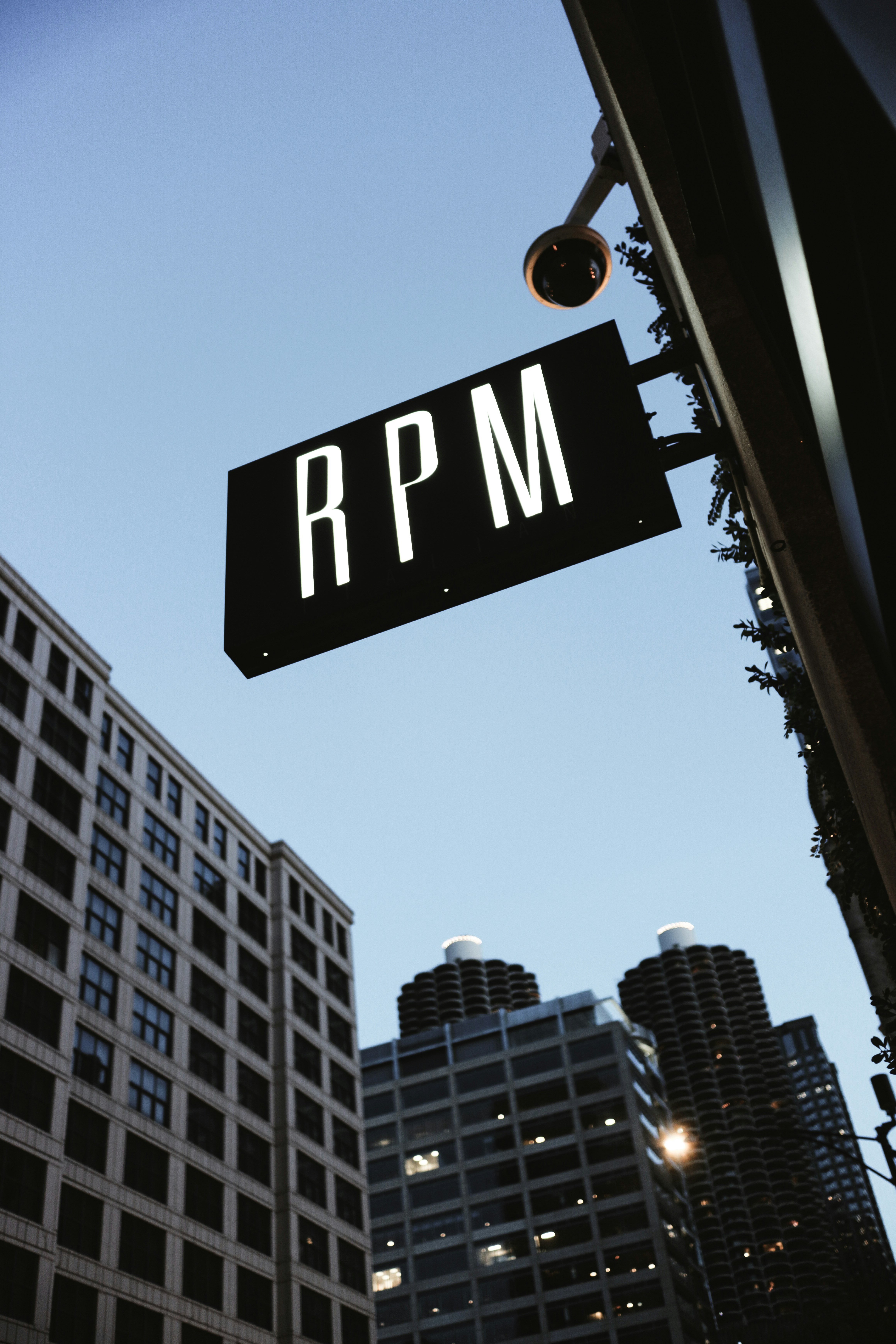 The rpm restaurant sign against a city sky. photo – Free Architecture ...