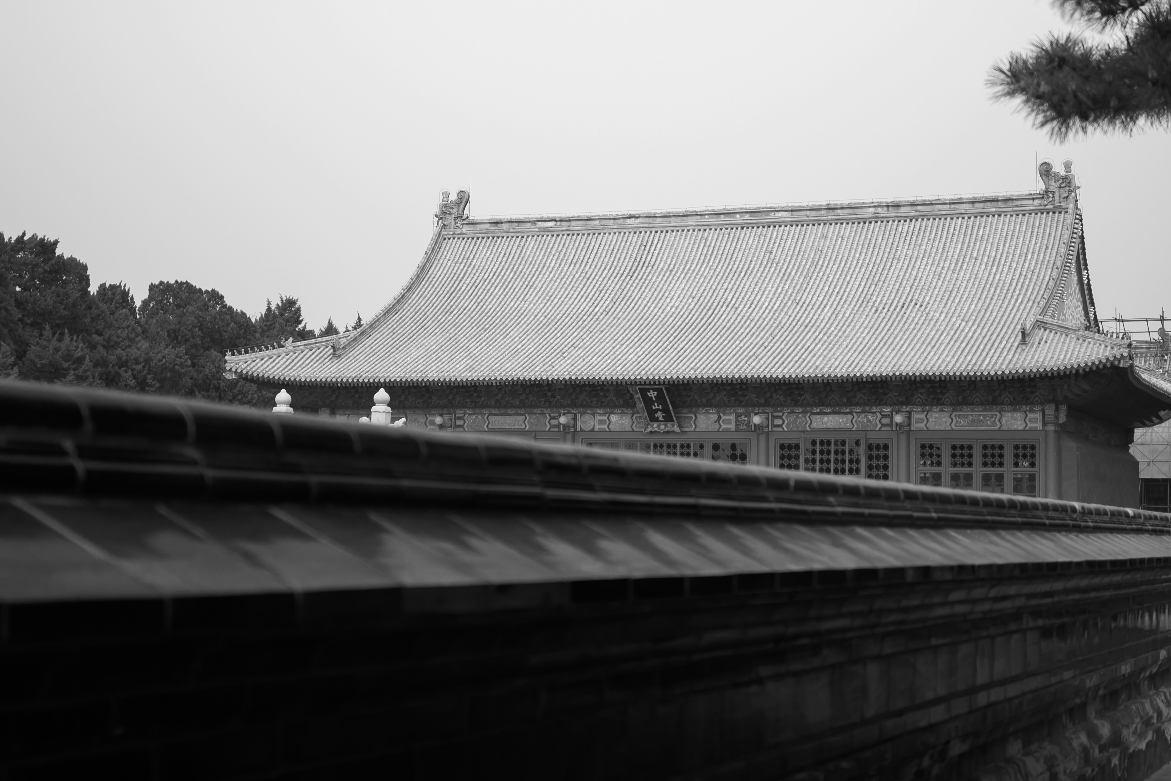 A traditional asian building is pictured here. photo – Free Building ...