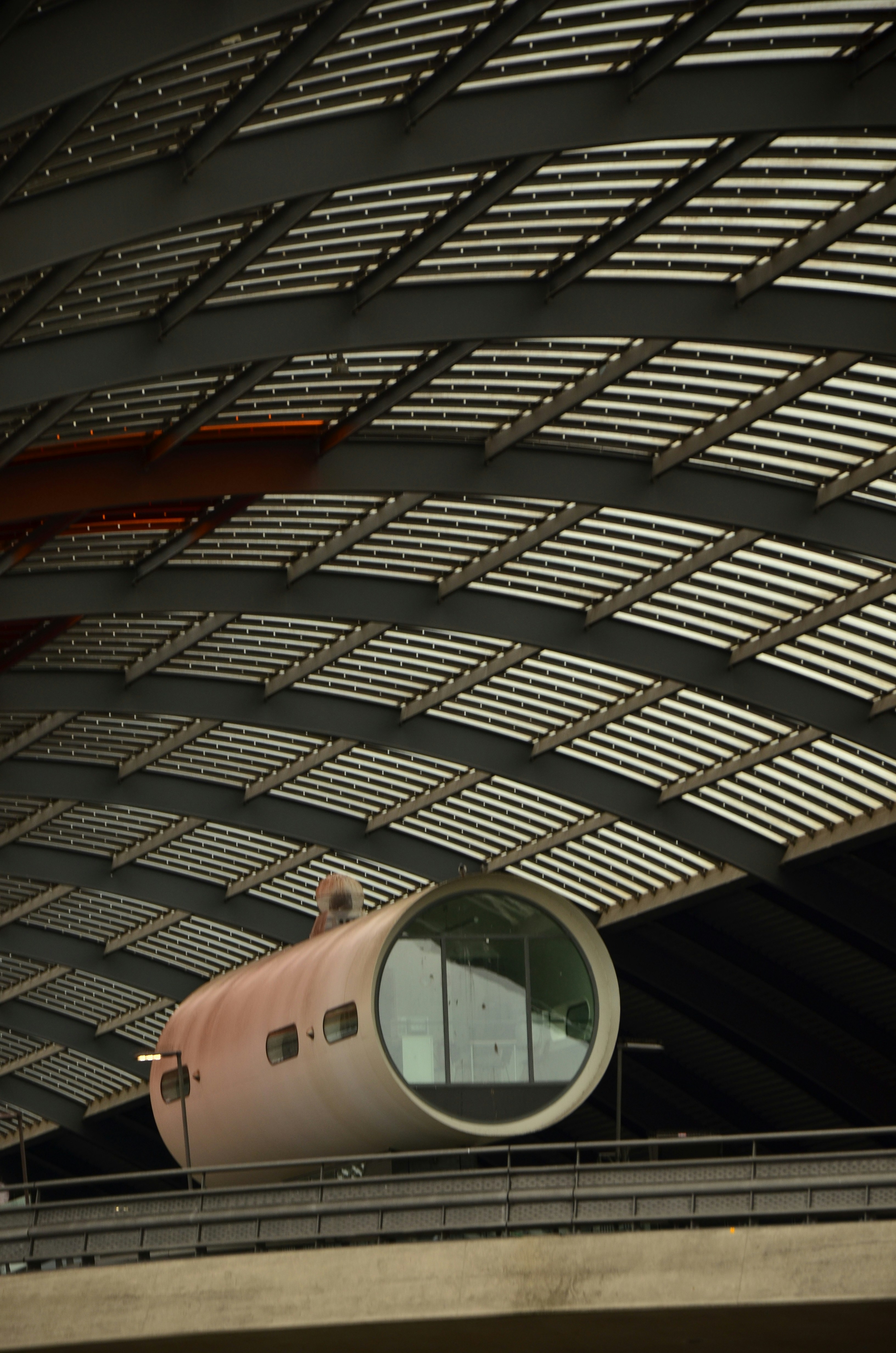 A modern building with a unique architectural design. photo – Free ...