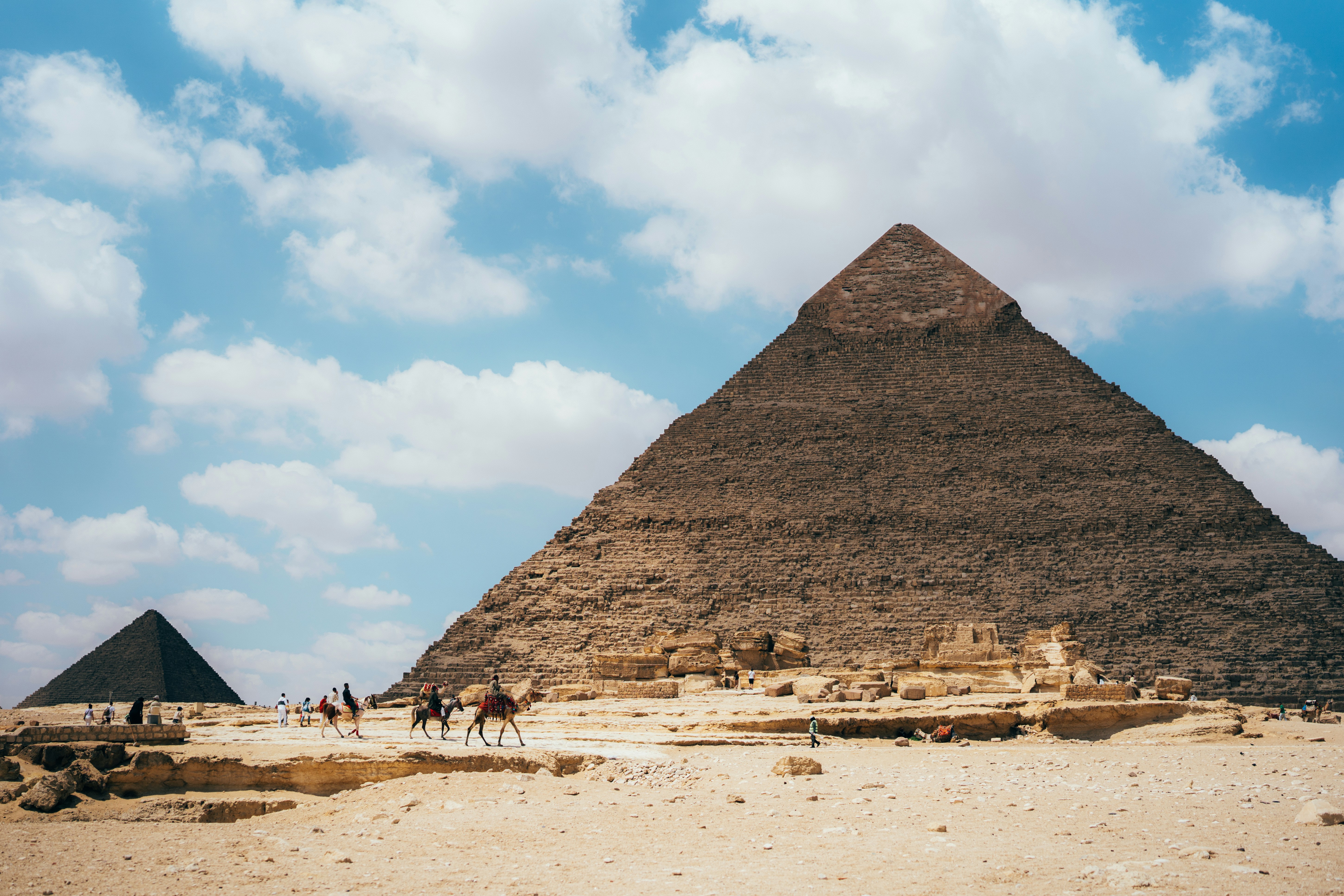 The egyptian pyramids stand majestically in the desert. photo – Free ...