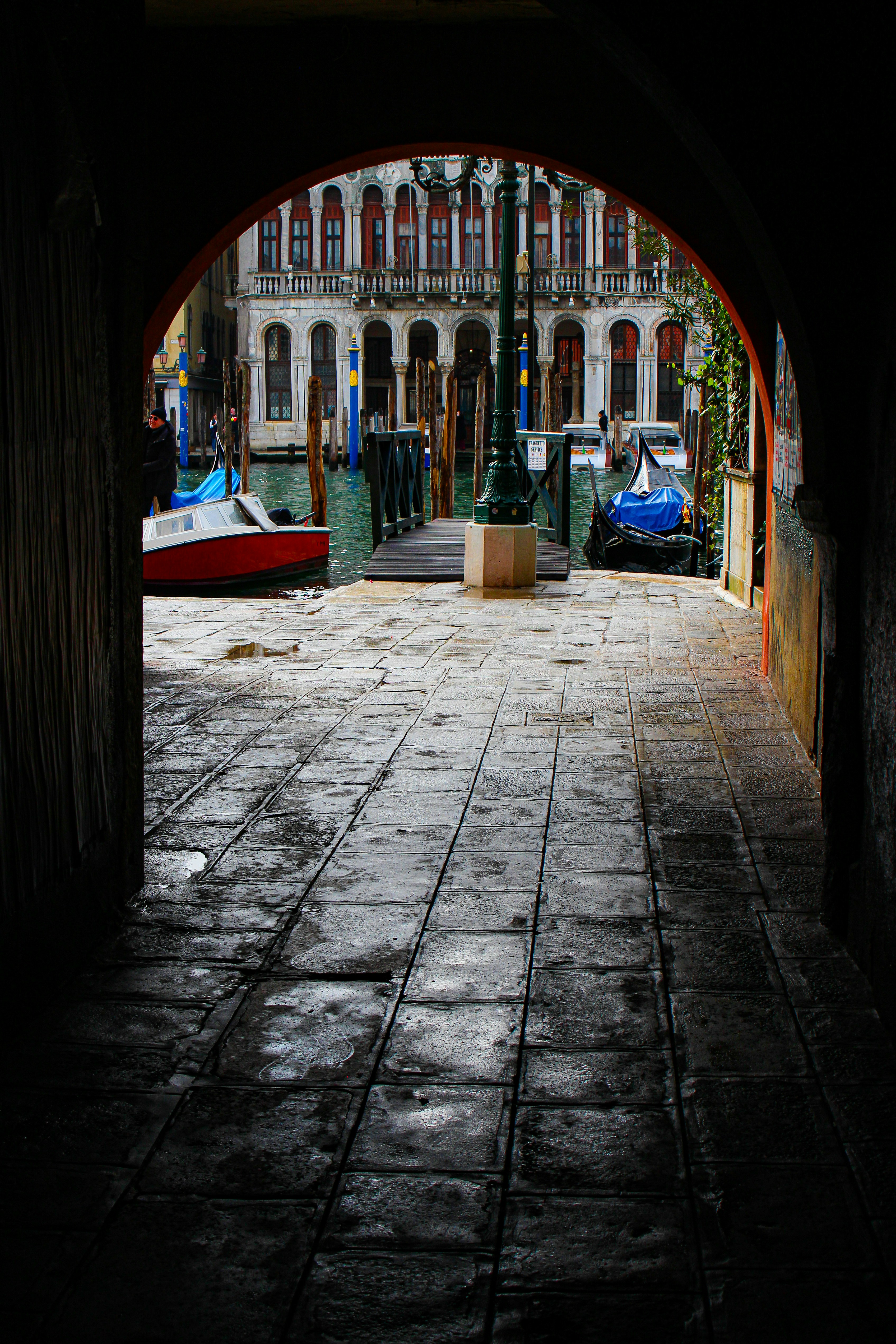 Gateway to the Venetian Canal: Light at the Arched Entrance