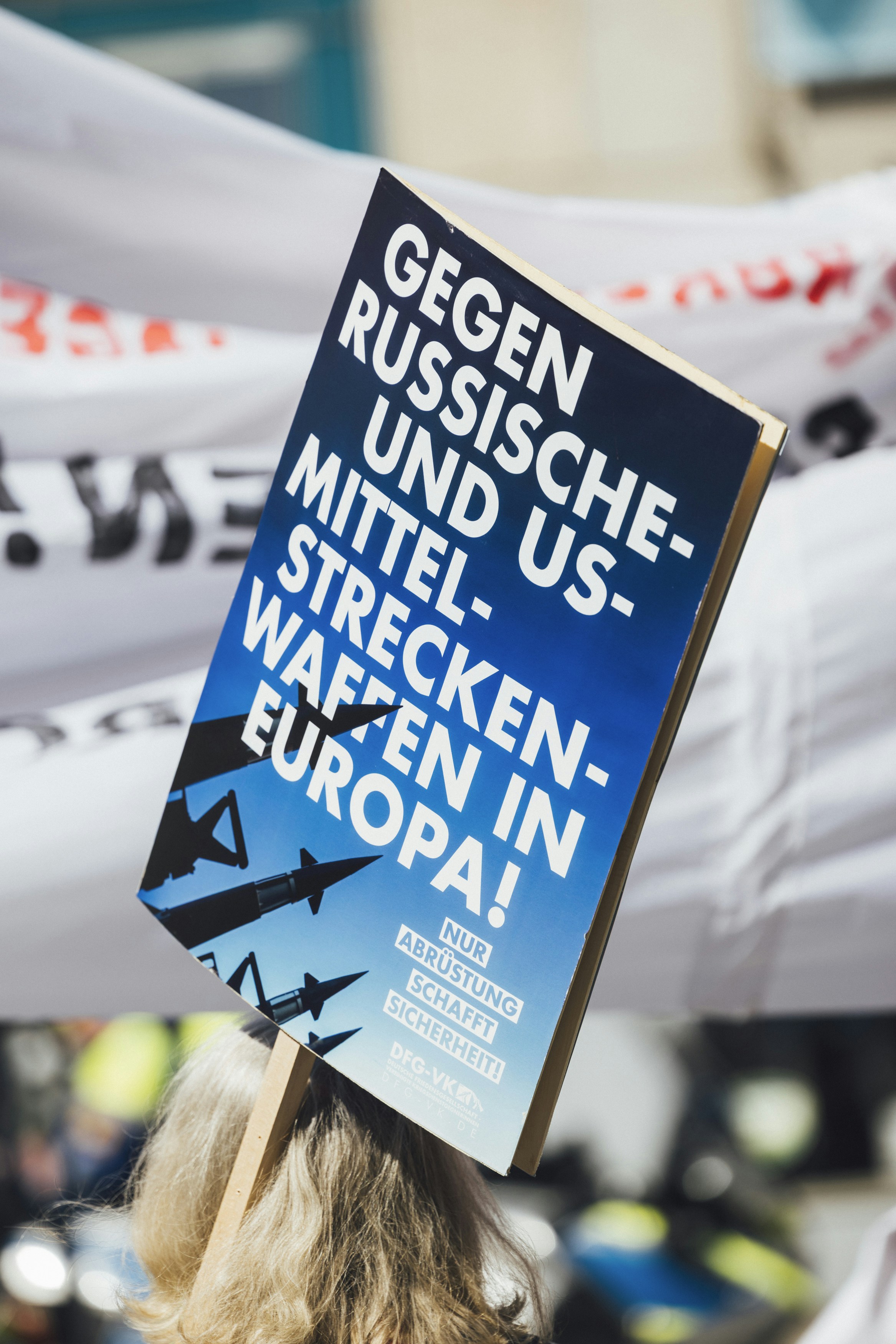 Easter March 2025, “Never again war” // Ostermarsch 2025 in Nürnberg "Nie wieder Krieg" // GEGEN RUSSISCHE UND US MITTELSTRECKENWAFFEN IN EUROPA – NUR ABRÜSTUNG SCHAFFT SICHERHEIT // AGAINST RUSSIAN AND US MEDIUM-RANGE WEAPONS IN EUROPE - ONLY DISARMAMENT CREATES SECURITY