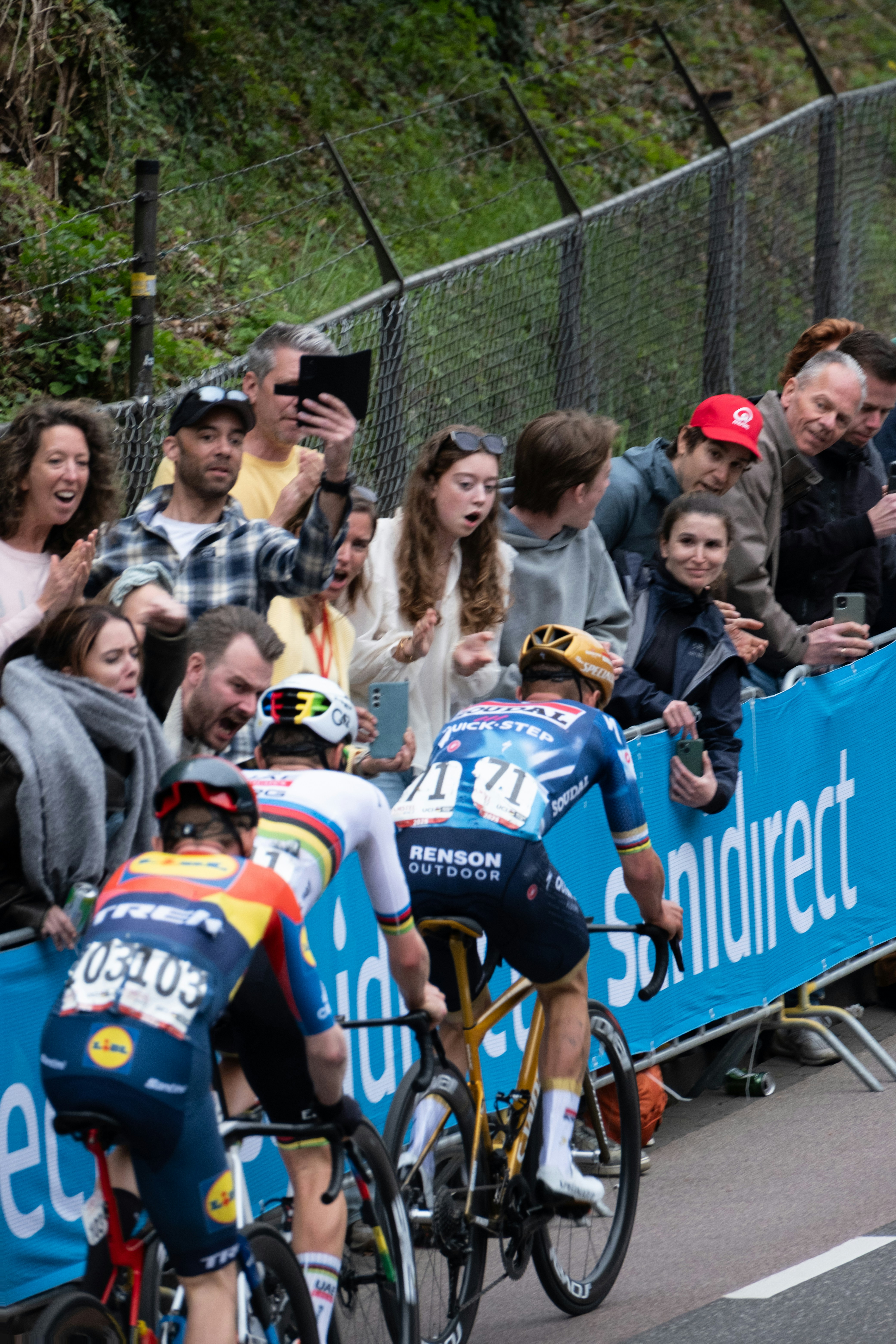 92. THE DURABILITY SCORES OF PRO ROAD CYCLISTS